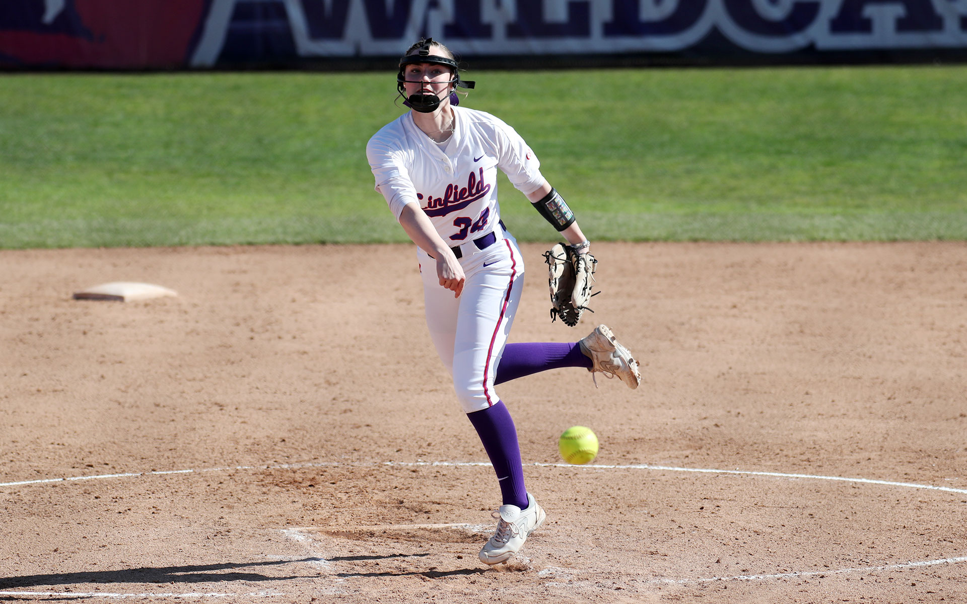 Mackenzie Burke - Softball - Linfield University Athletics