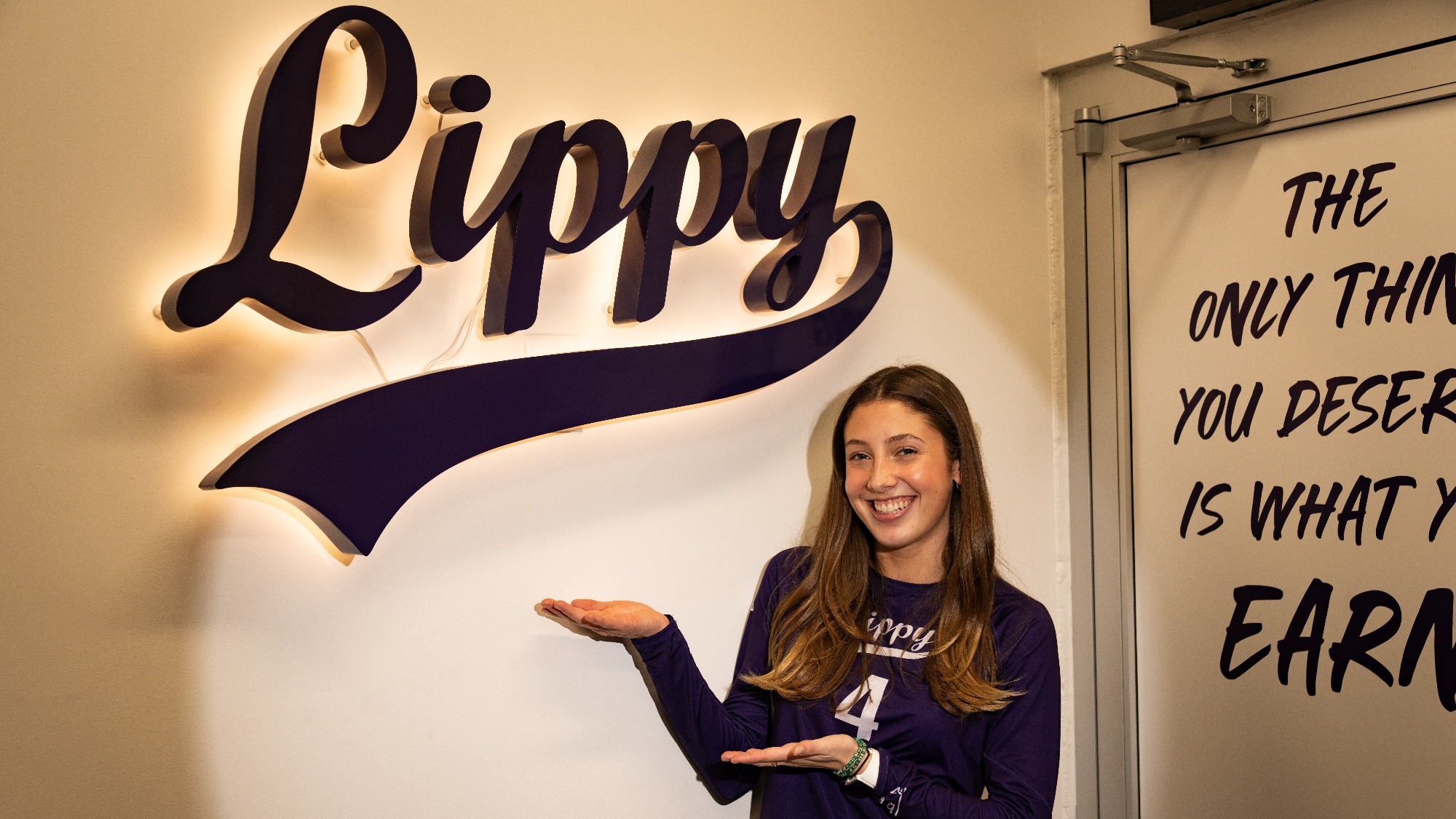 Volleyball Signs Transfer Karlie McNabb - Lipscomb University