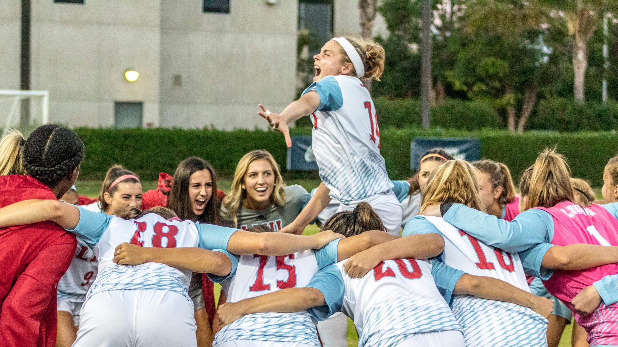Sydney Schultz - Women's Soccer - Loyola Marymount University Athletics