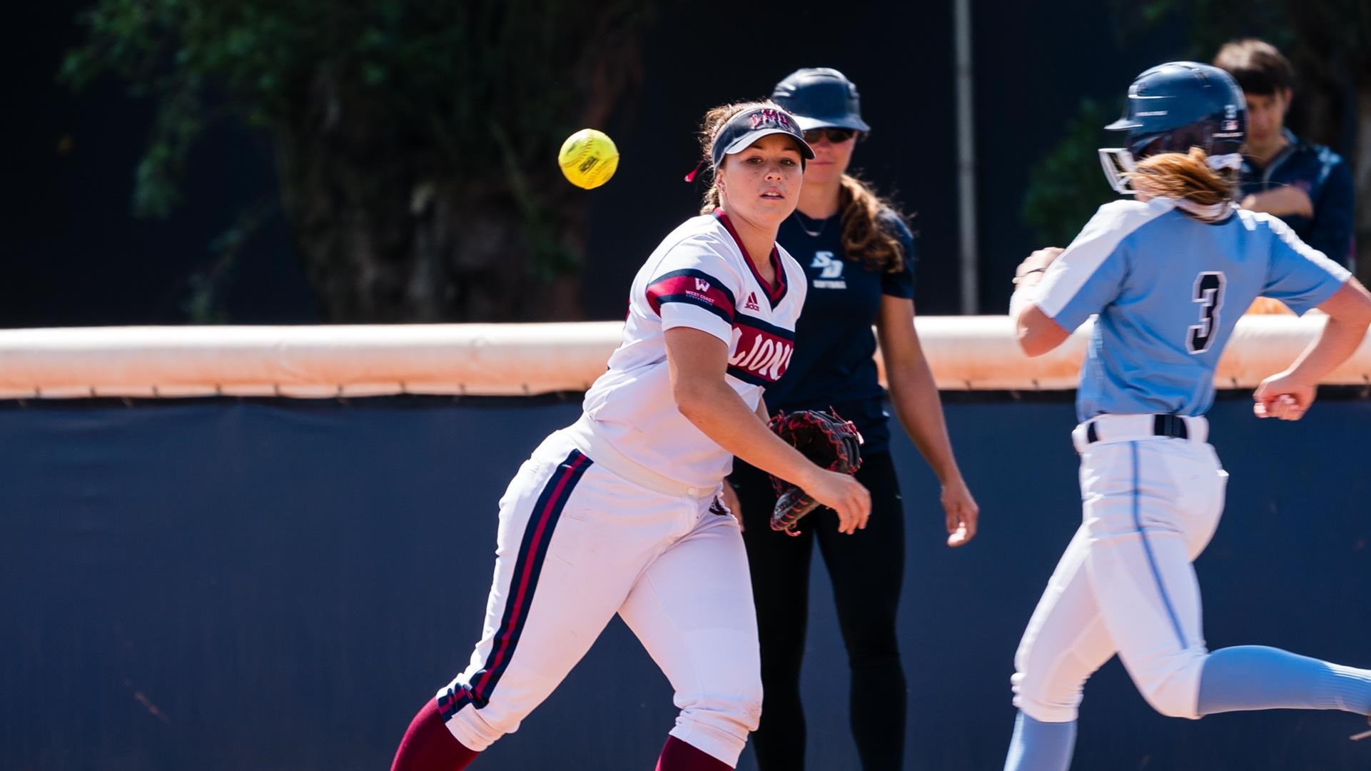 Delanie Wisz - Softball - Loyola Marymount University Athletics