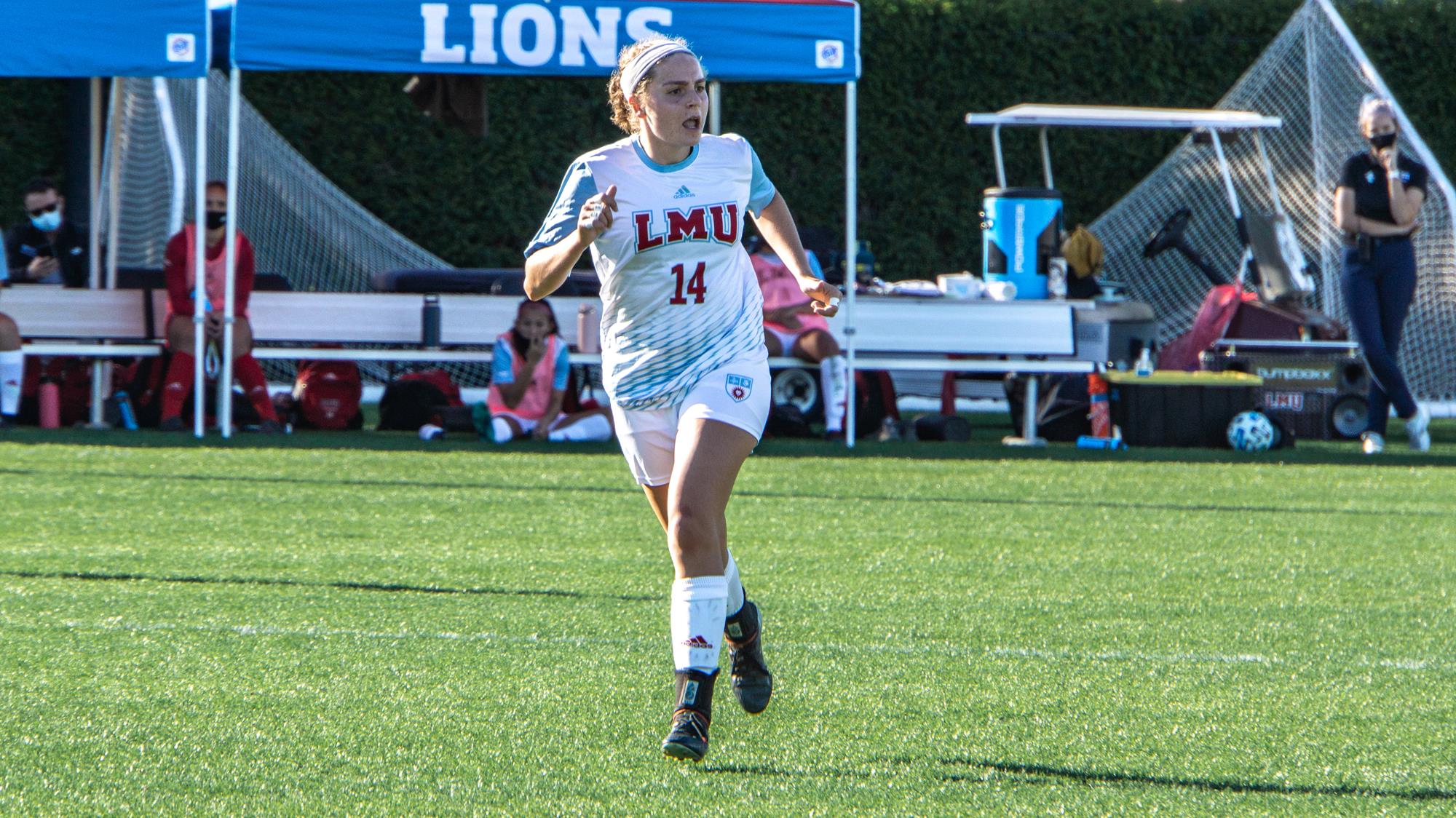 Sydney Schultz - Women's Soccer - Loyola Marymount University Athletics