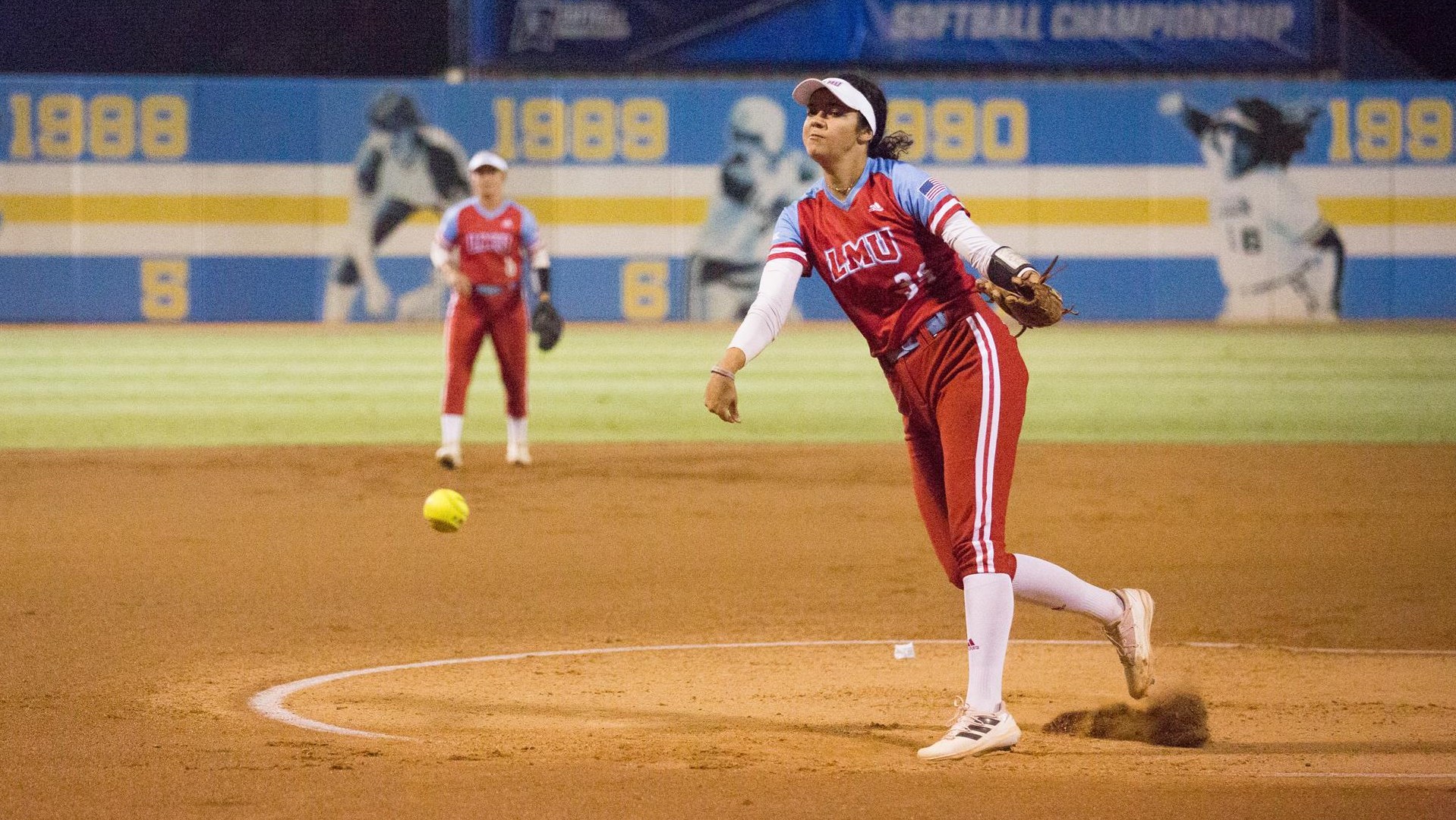 Logan Caymol - Softball - Loyola Marymount University Athletics