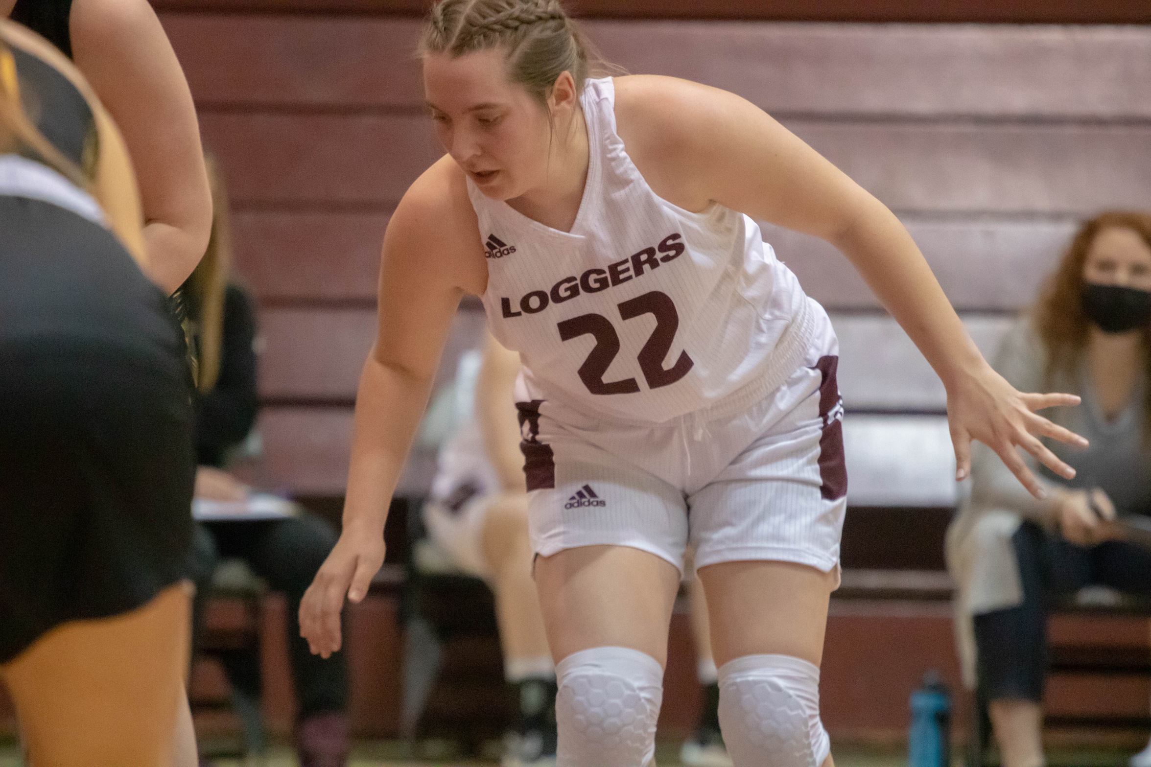 Lavinder nets 17 points in overtime loss to PLU - University of Puget Sound