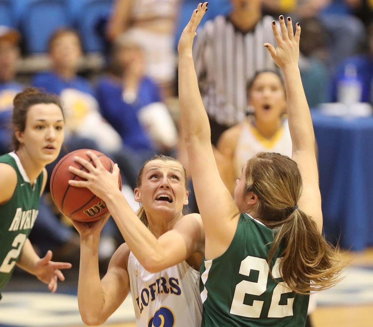 Courtney Aitken - Women's Basketball - University of Nebraska - Kearney ...