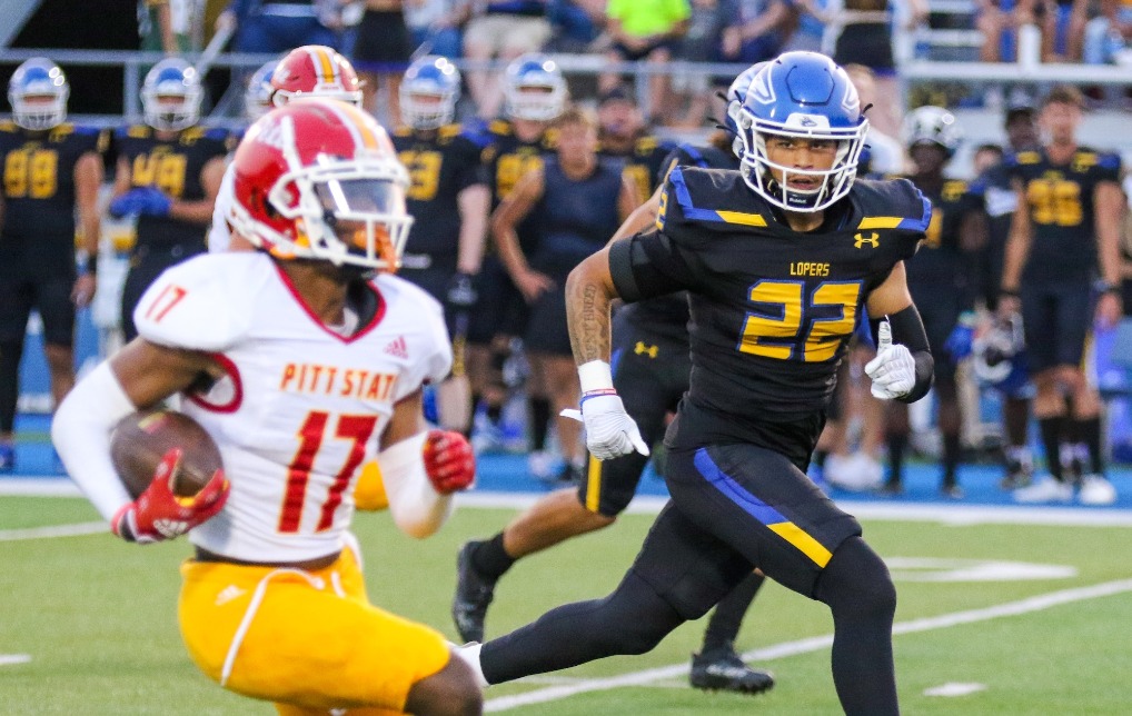 Tre O'Guinn - Football - University of Nebraska - Kearney Athletics
