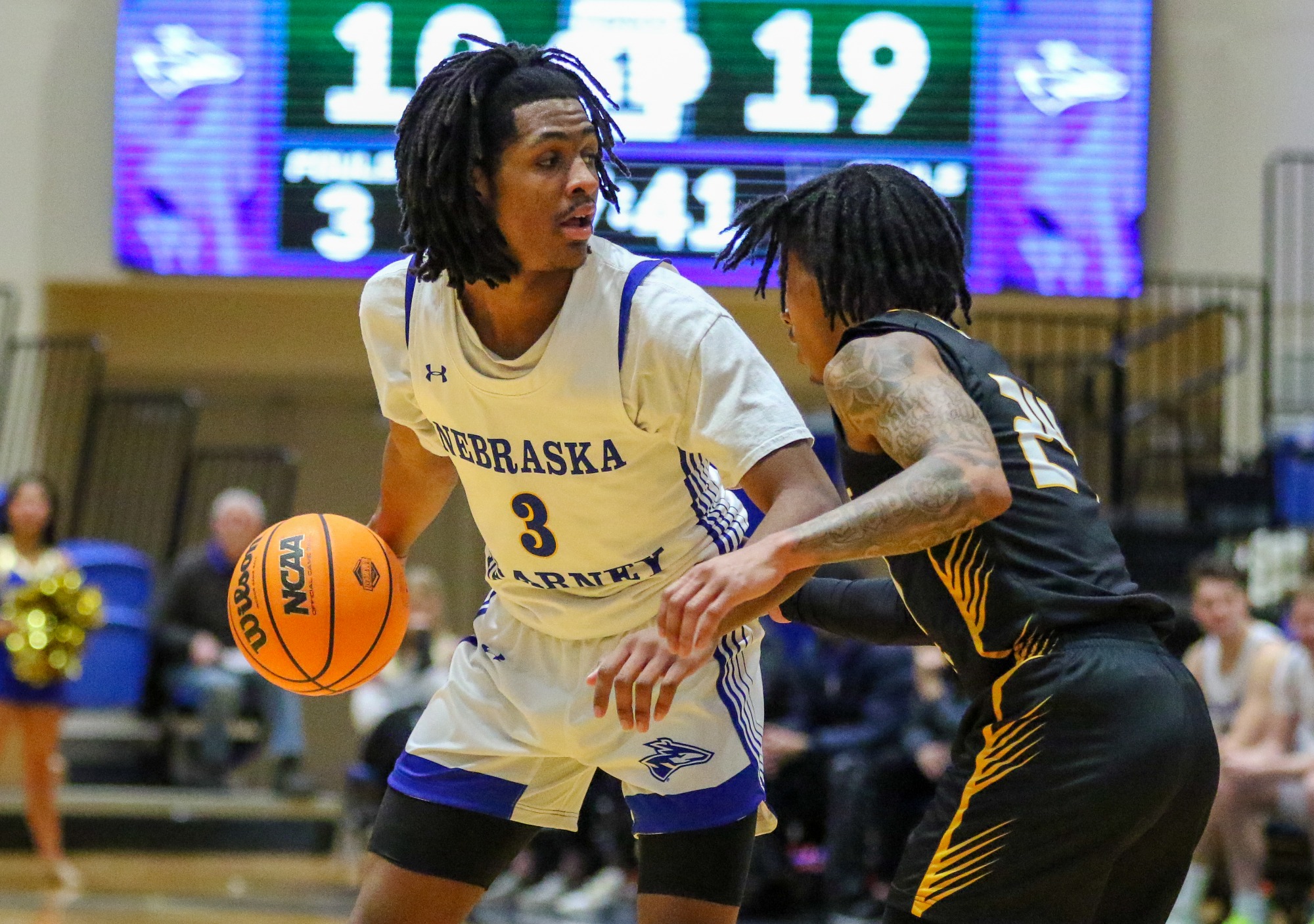 Balanced Blue Tigers Pull Away for the Win; Samuels Ties Season-Best ...