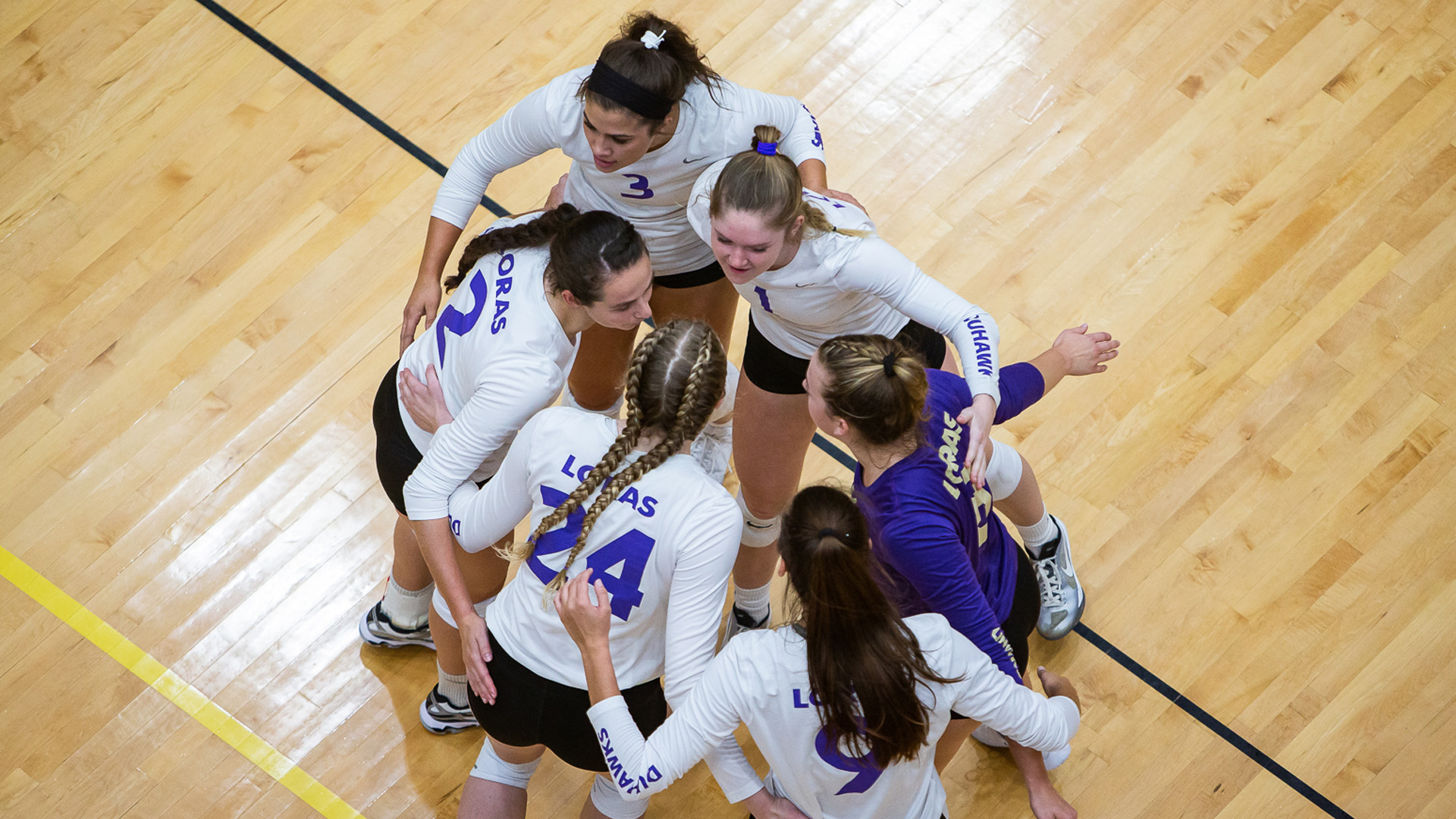 Duhawks' Comeback Bid Falls Short to Norse - Loras College Athletics