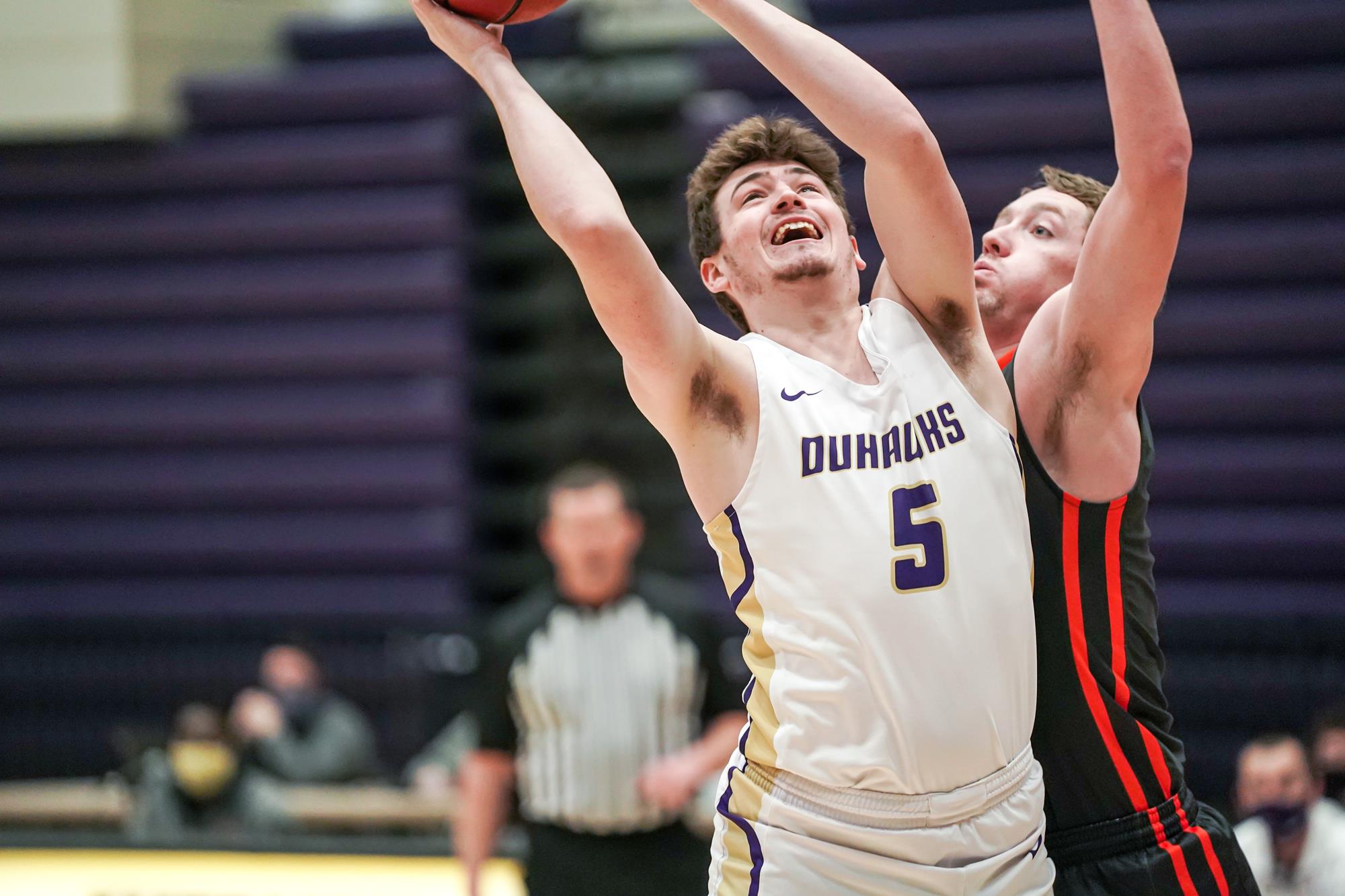 Brayden Hennis - Men's Basketball - Loras College Athletics