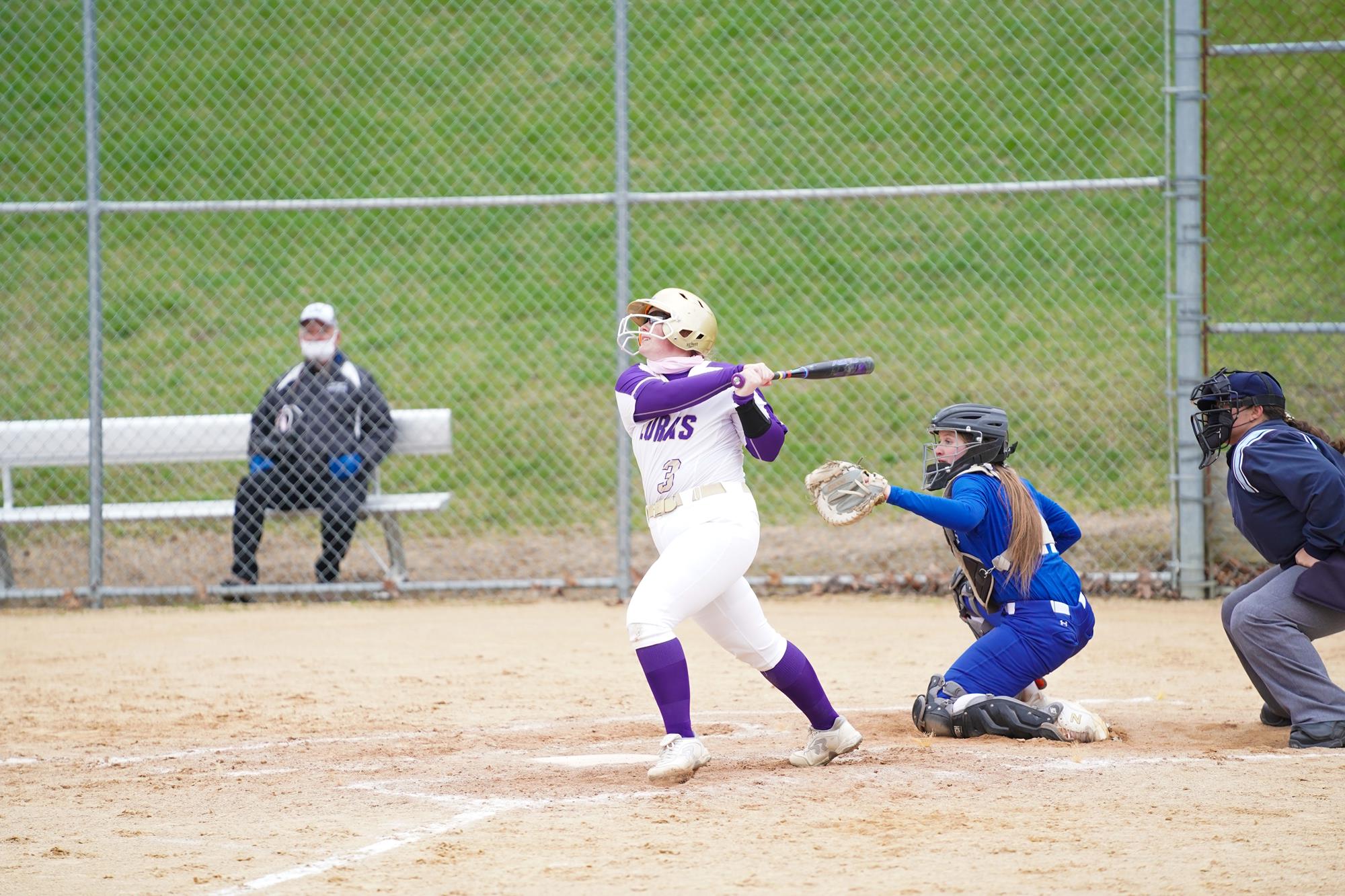 Grace Houghton - Softball - Loras College Athletics