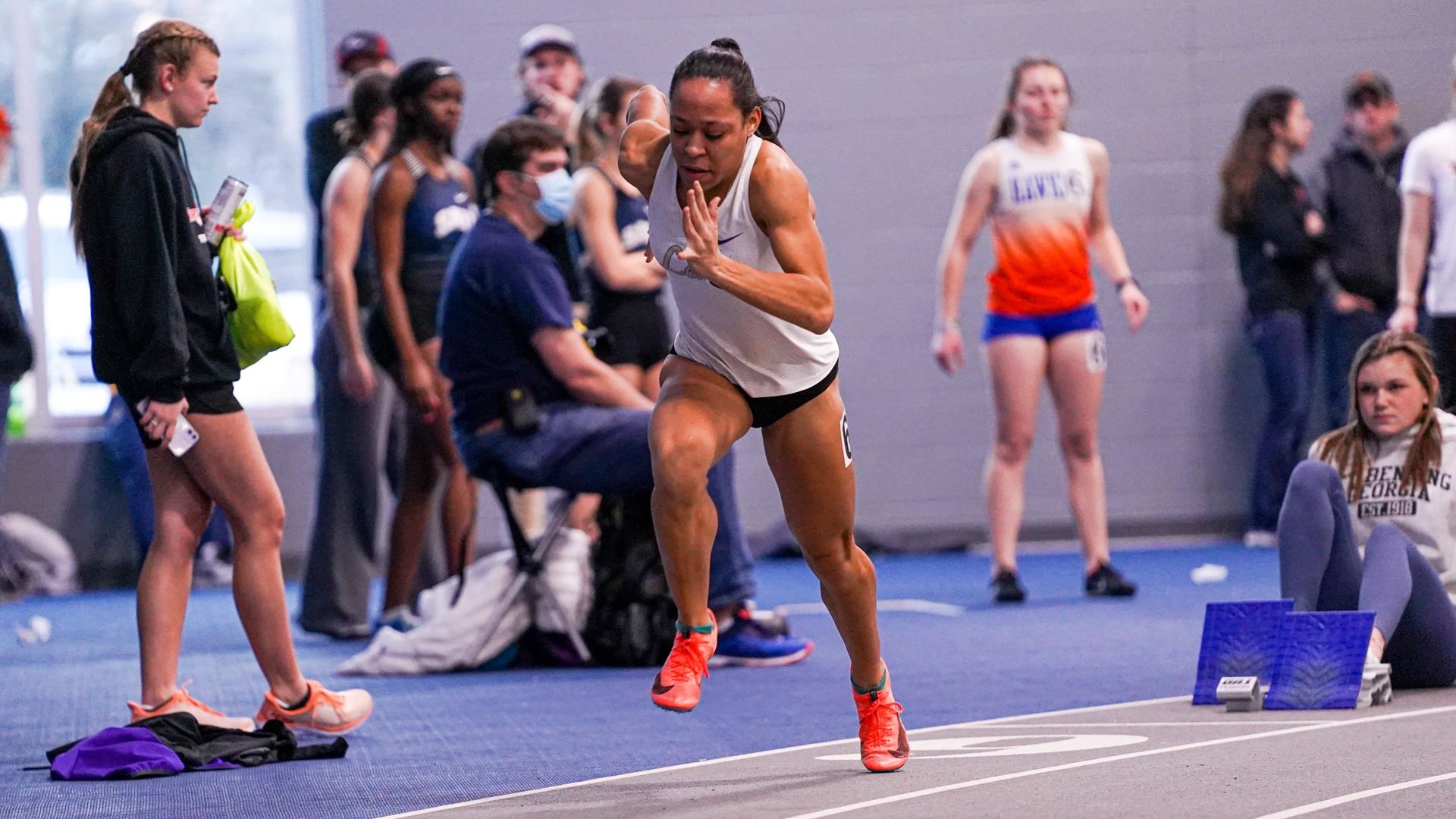 Alyssa Pfadenhauer - Women's Track & Field - Loras College Athletics