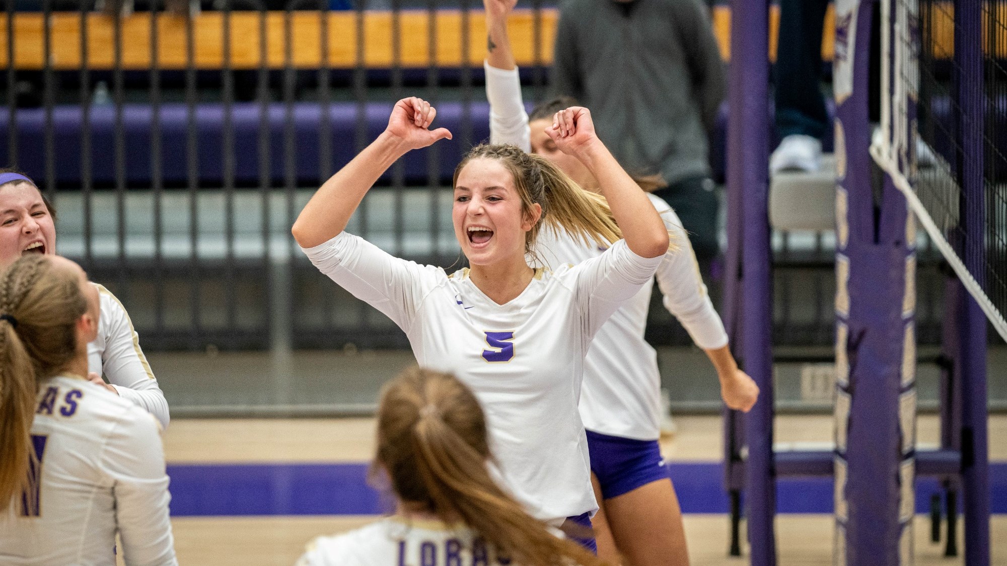 Duhawks Earn Split on Day One of Wisconsin Blast to Start 2022 Season ...