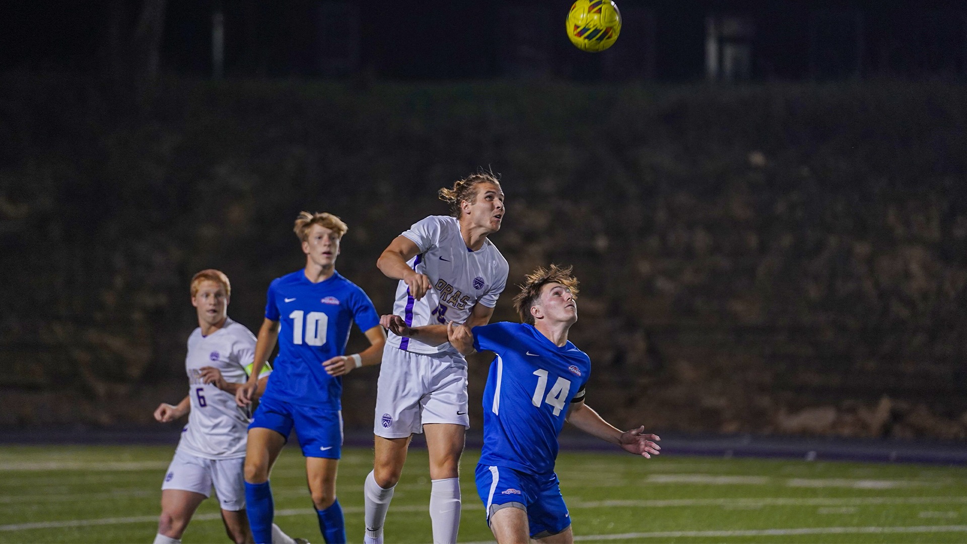 Duhawks, Pioneers Battle to Draw - Loras College Athletics