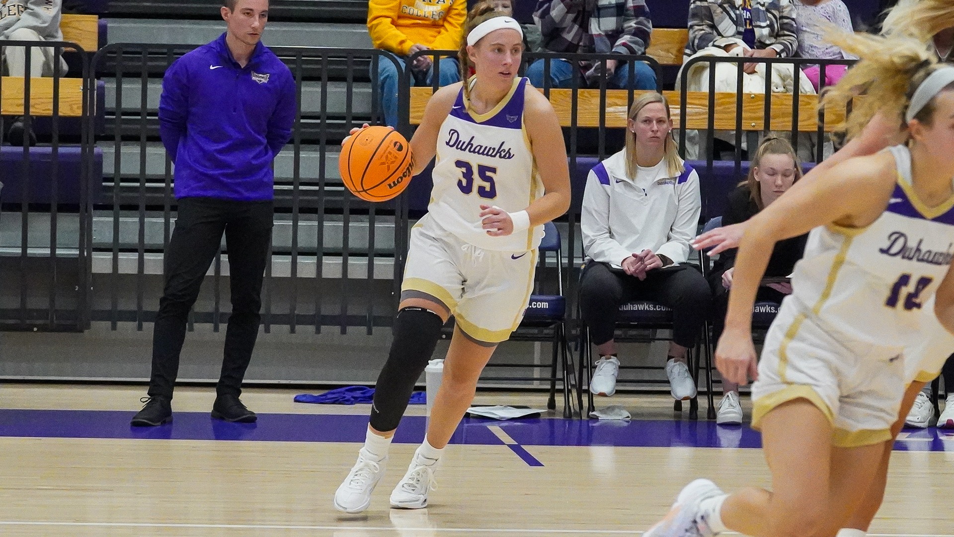 Duhawks Fall in Top 15 Matchup with Wartburg - Loras College Athletics
