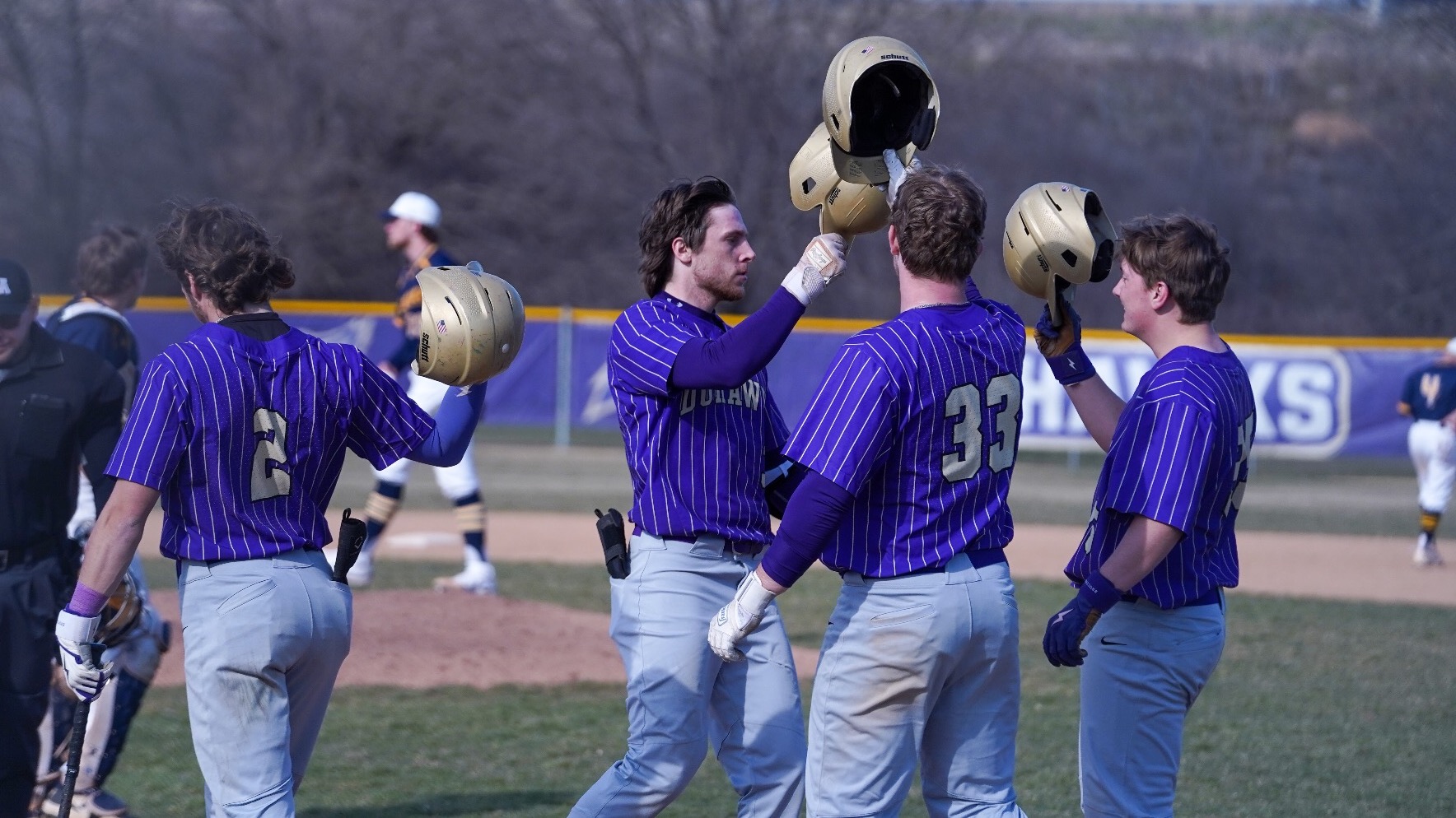 Duhawks Split High-Scoring Doubleheader with Beavers - Loras College ...