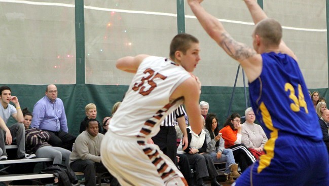 Corey Harvey - Men's Basketball - Lourdes University Athletics