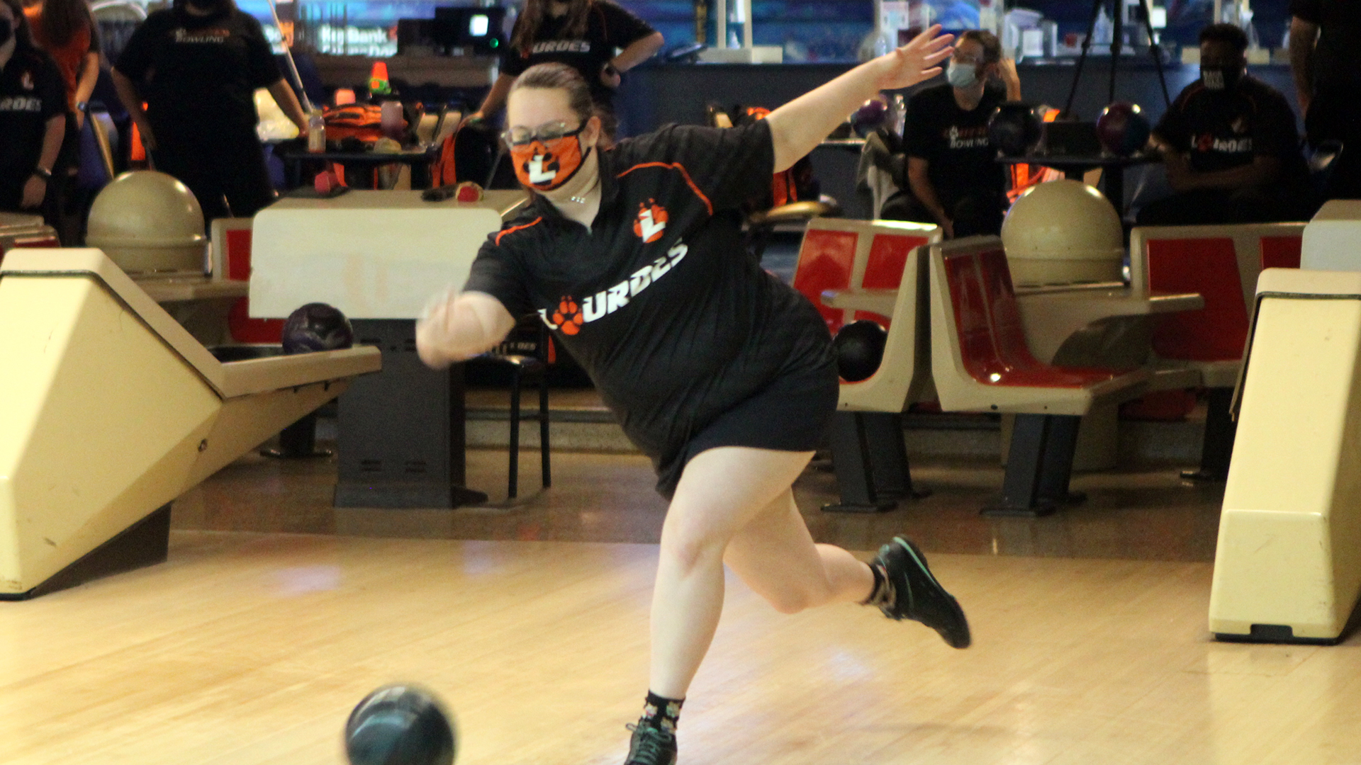 Taylor Weldon - Women's Bowling - Lourdes University Athletics