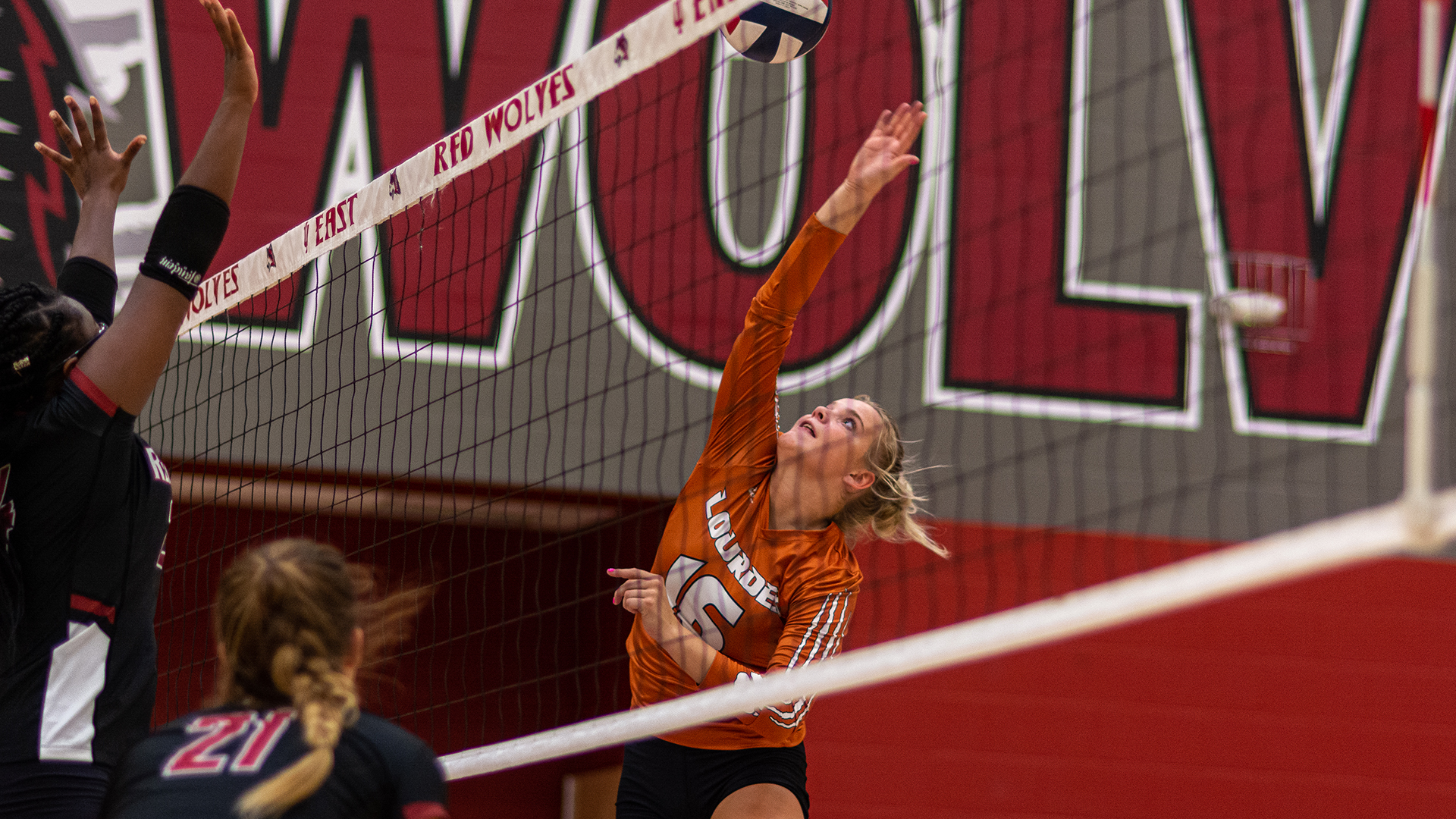 Chelsie Raabe - Women's Volleyball - Lourdes University Athletics