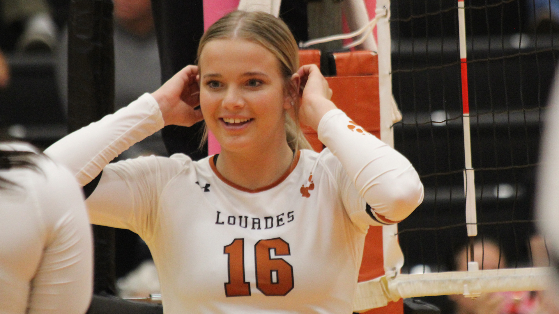 Chelsie Raabe - Women's Volleyball - Lourdes University Athletics