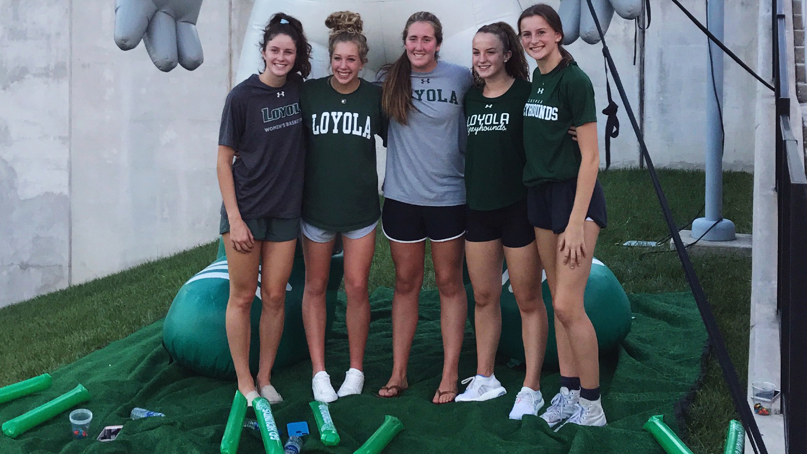 Women's Basketball Inks Five To National Letters Of Intent - Loyola ...