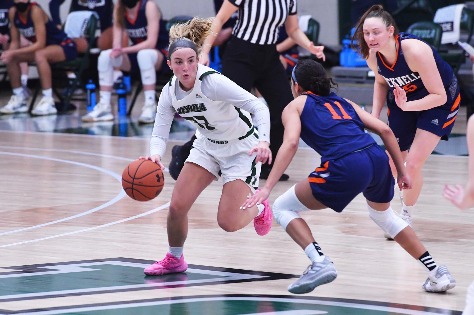 Bri Rozzi - Women's Basketball - Loyola University Maryland Athletics