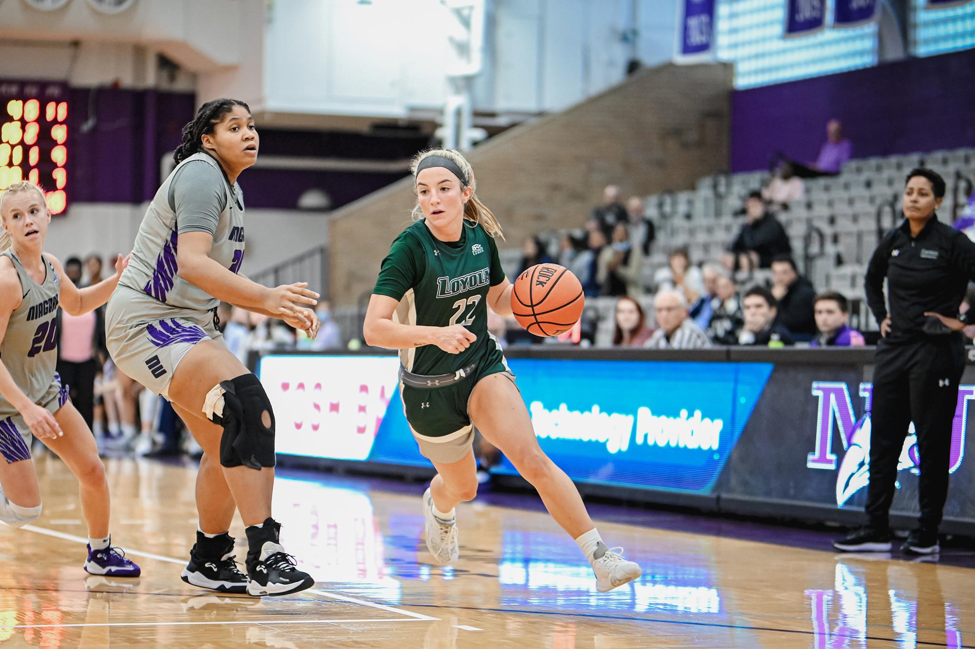 Bri Rozzi - Women's Basketball - Loyola University Maryland Athletics