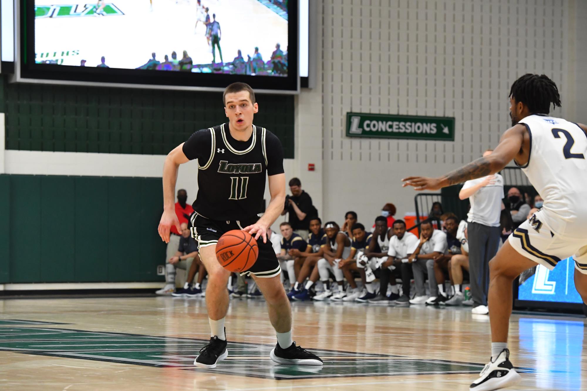 St. Bonaventure Rallies To Get Past Men’s Basketball - Loyola ...