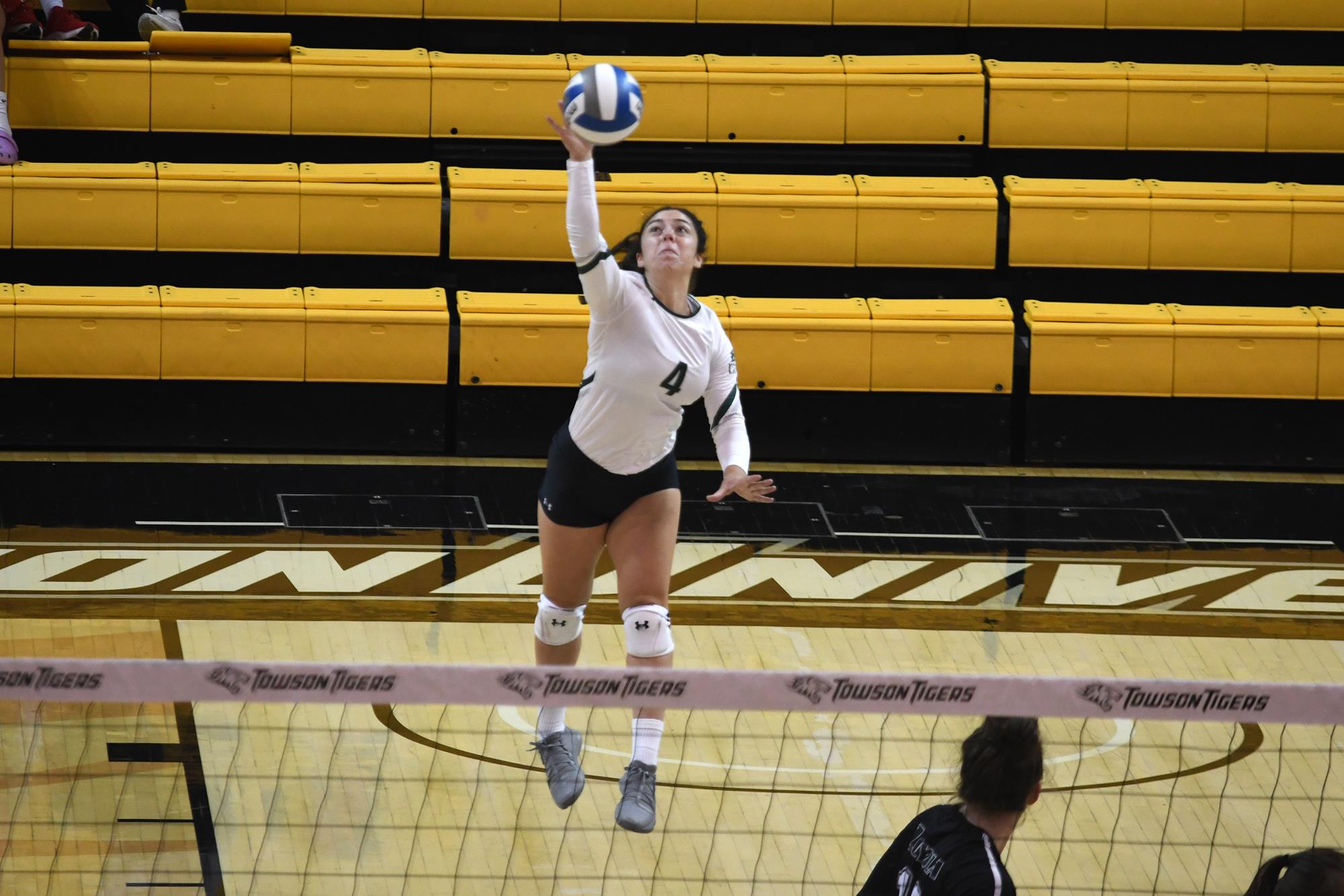 Army West Point Jumps Out Fast To Beat Volleyball - Loyola University ...