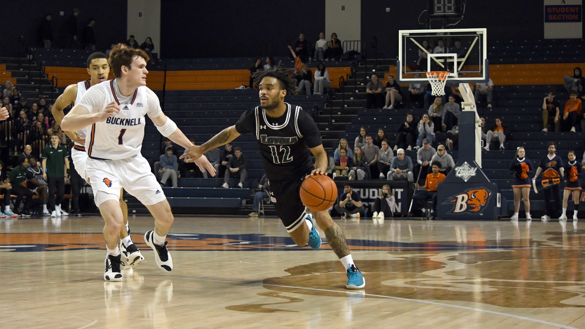 Perry Scores 33, But Lehigh Edges Men’s Hoops - Loyola University ...