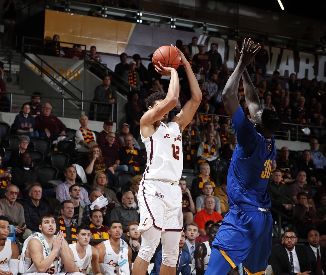 Christian Negron - Men's Basketball - Loyola University Chicago Athletics