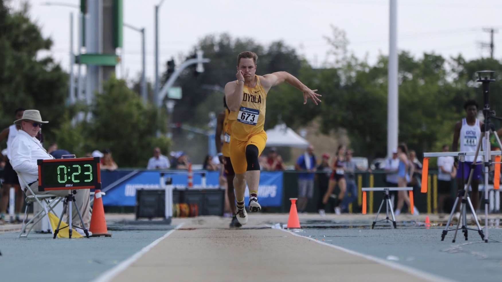Eric Burns - Track & Field - Loyola University Chicago Athletics
