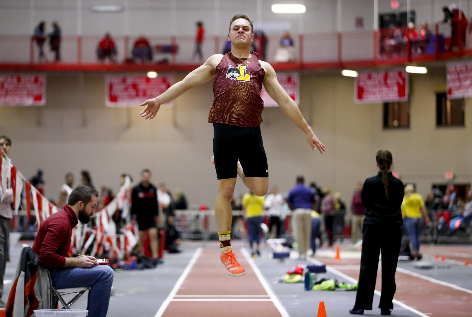 Eric Burns - Track & Field - Loyola University Chicago Athletics