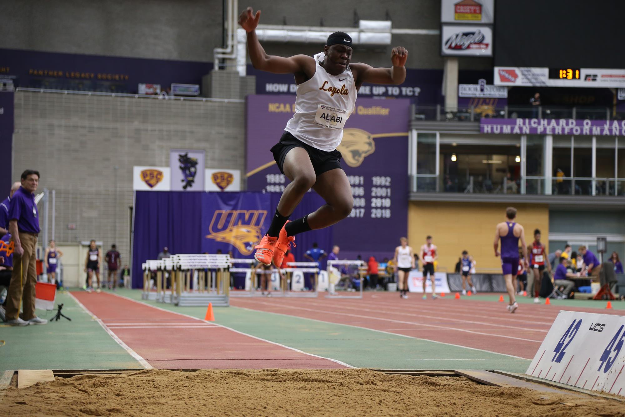 Tobi Alabi - Track & Field - Loyola University Chicago Athletics