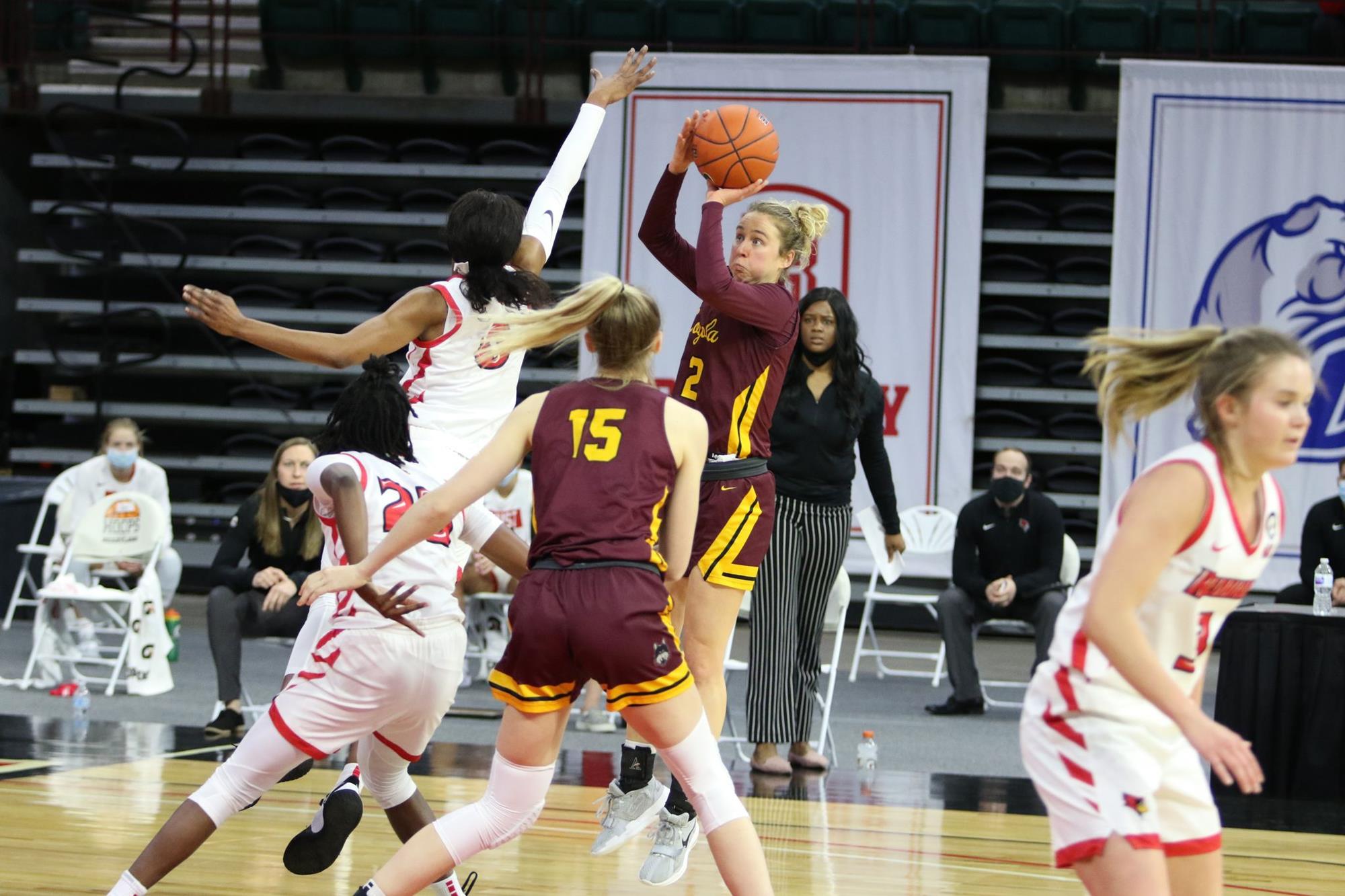 Ellie Rice - Women's Basketball - Loyola University Chicago Athletics