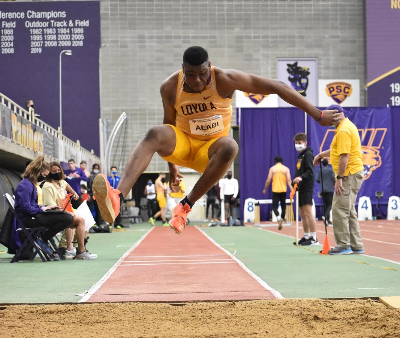 Tobi Alabi - Track & Field - Loyola University Chicago Athletics