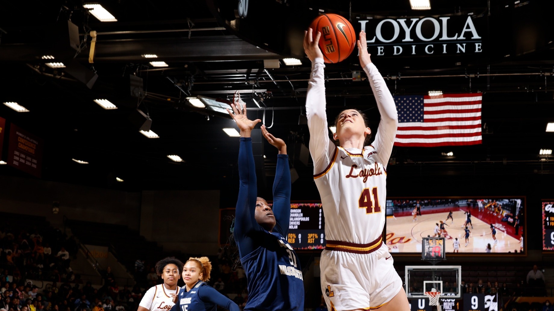 Emma Nolan - Women's Basketball - Loyola University Chicago Athletics