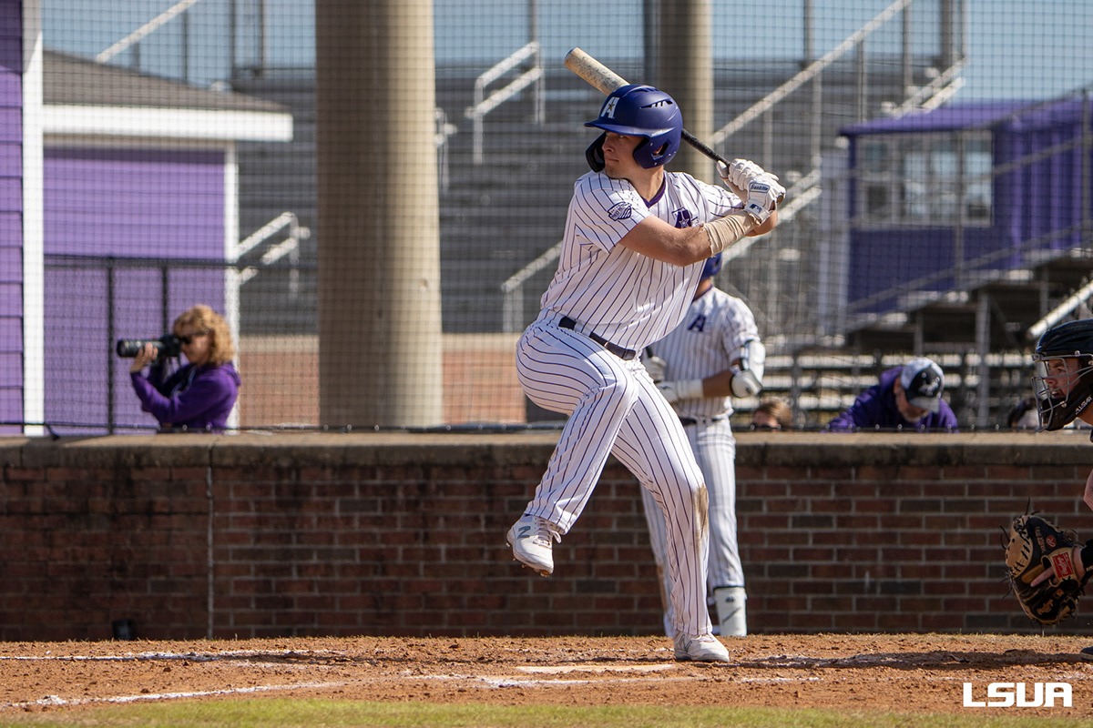 LSUA take down Southwest in Game 1 & 2 - Louisiana State University at ...