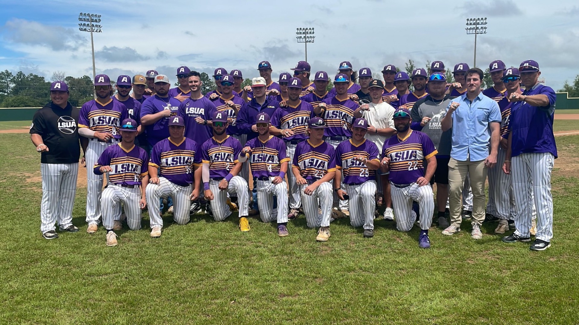 Rings and a Series Sweep for the Generals - Louisiana State University ...