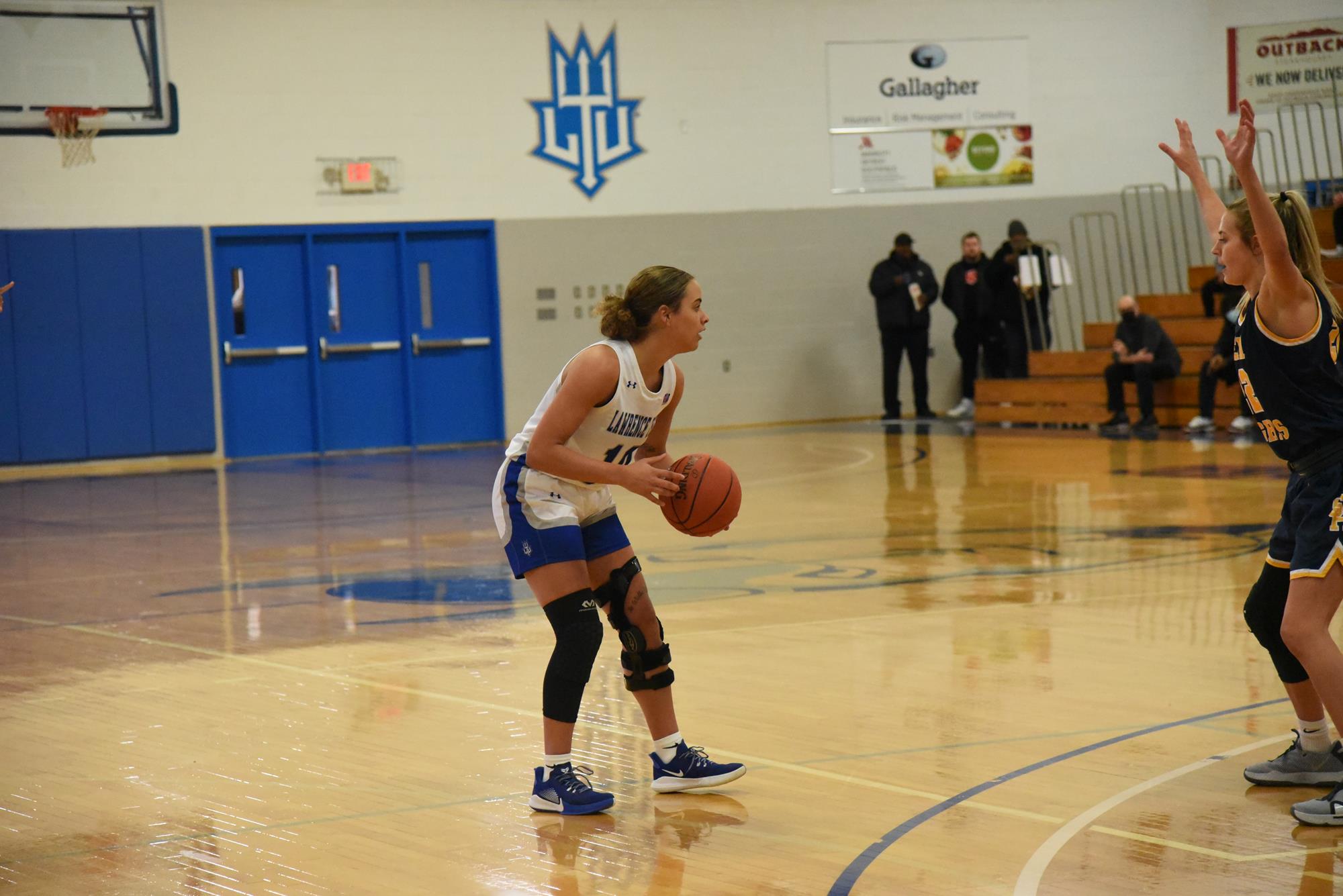 Dominique Evans - 2023-24 - Women's Basketball - Lawrence Technological ...