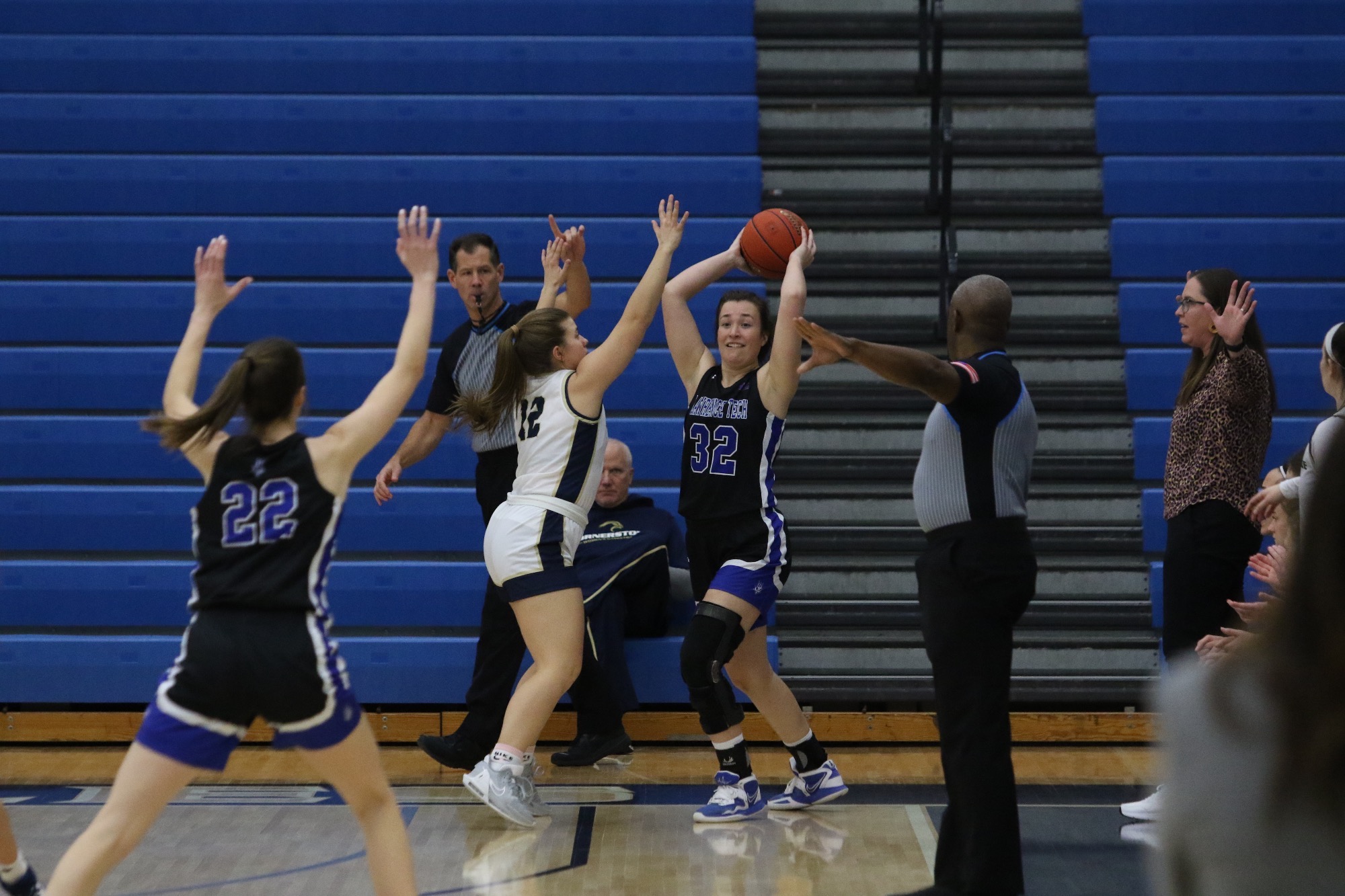 Gabby Gough - 2022-23 - Women's Basketball - Lawrence Technological ...