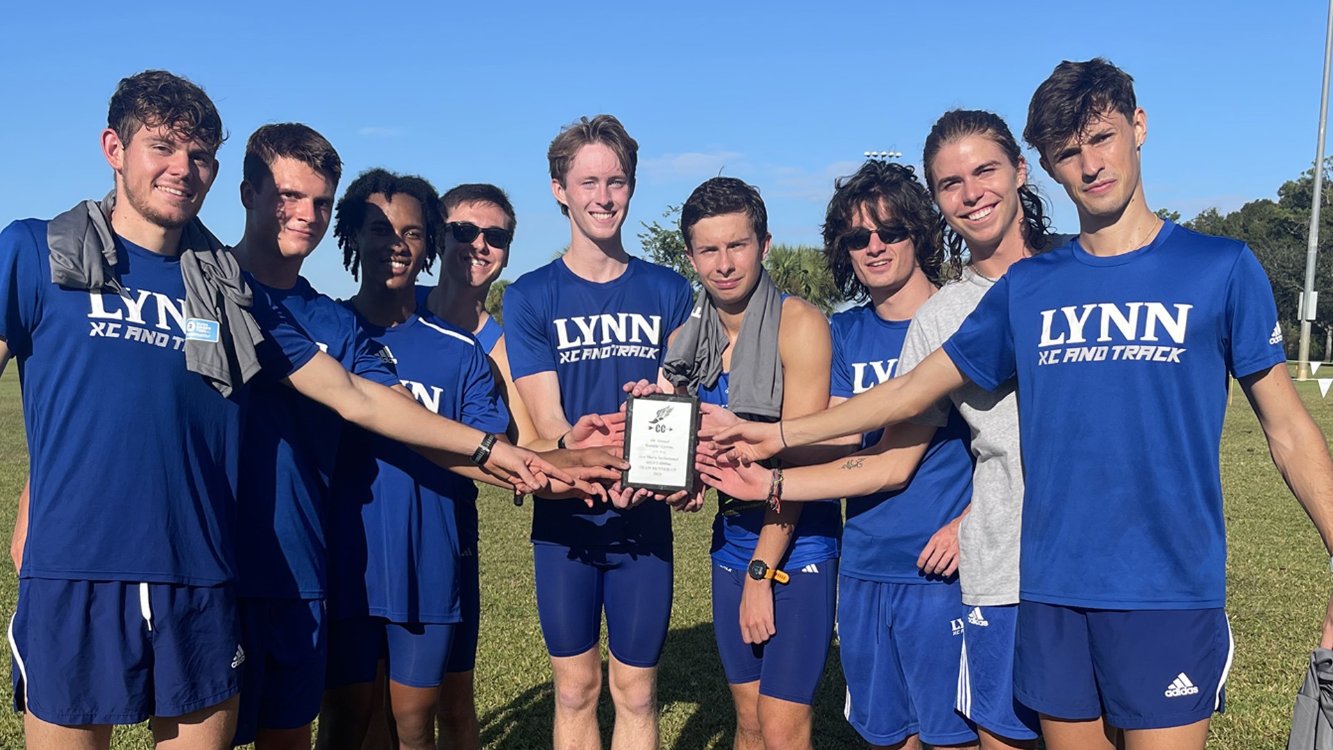 Cueje wins 8K, leads Fighting Knights to 2nd at Ave Maria Invite - Lynn ...