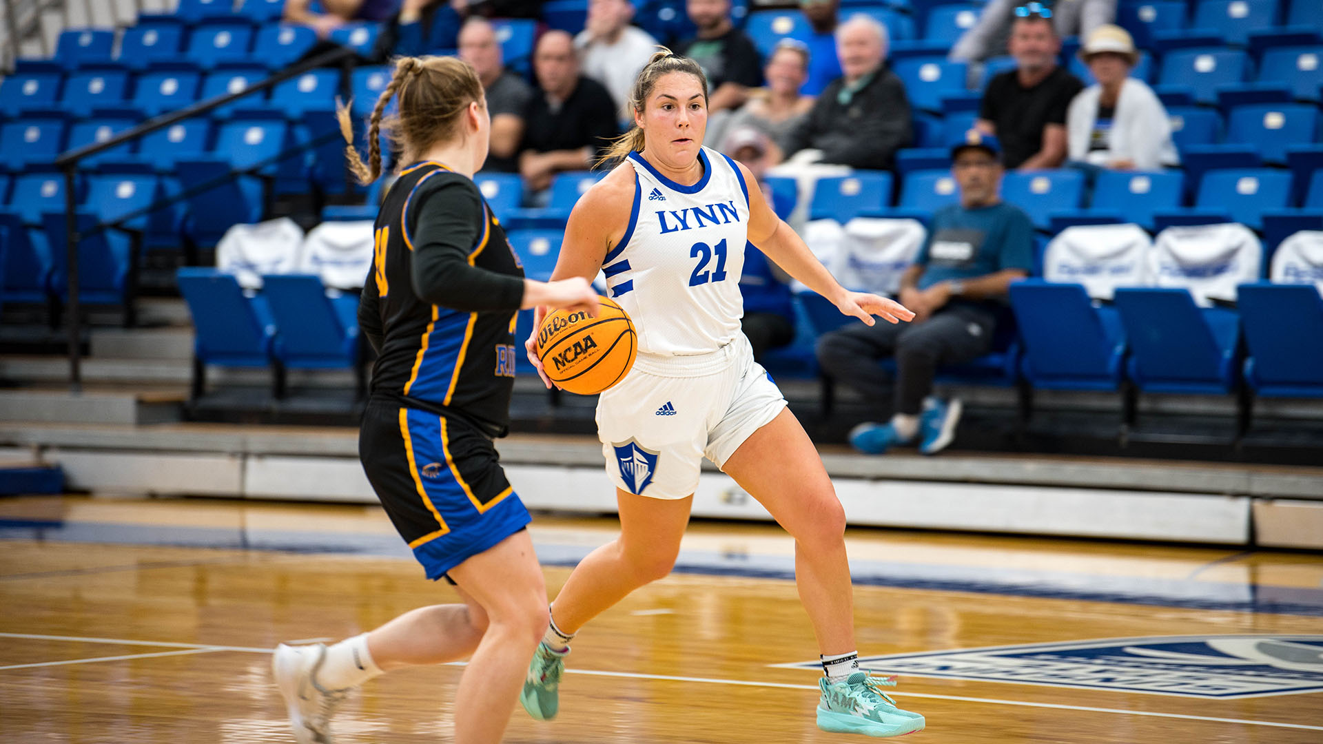Meghan Cramb - 2022-23 - Women's Basketball - Lynn University