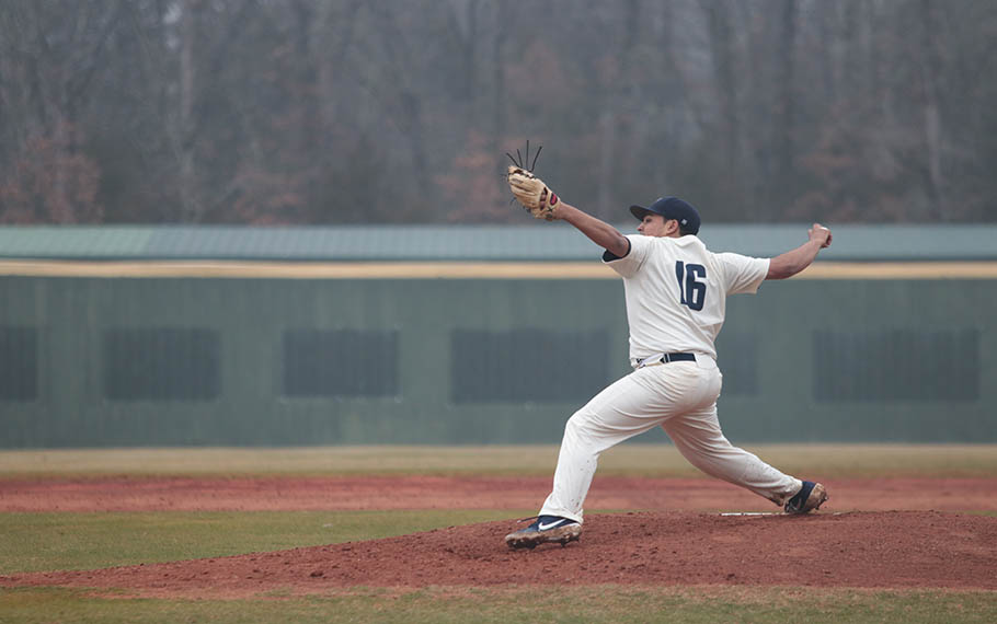 Late-Inning Surge Pushes Scots Past USF - Lyon College