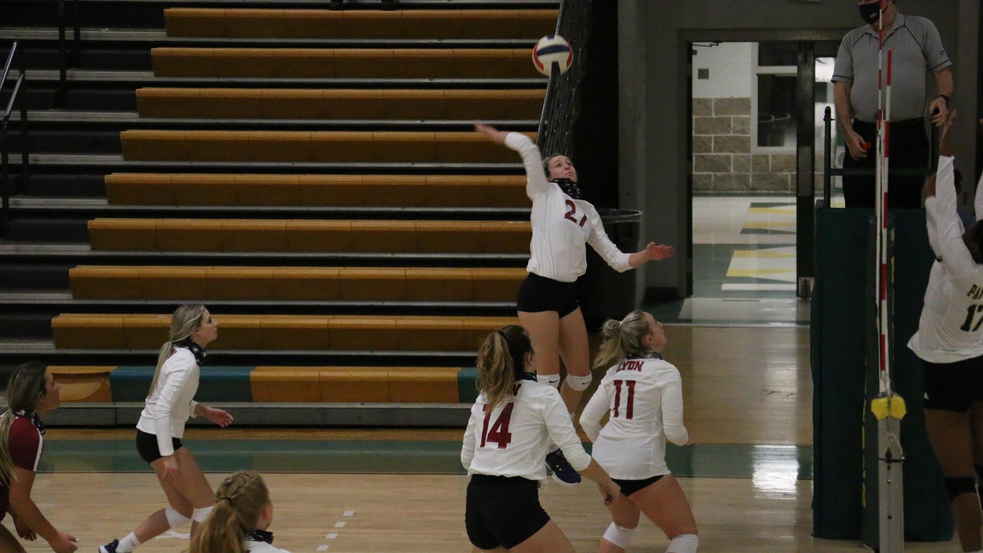 Layne Smith - 2020 - Women's Volleyball - Lyon College