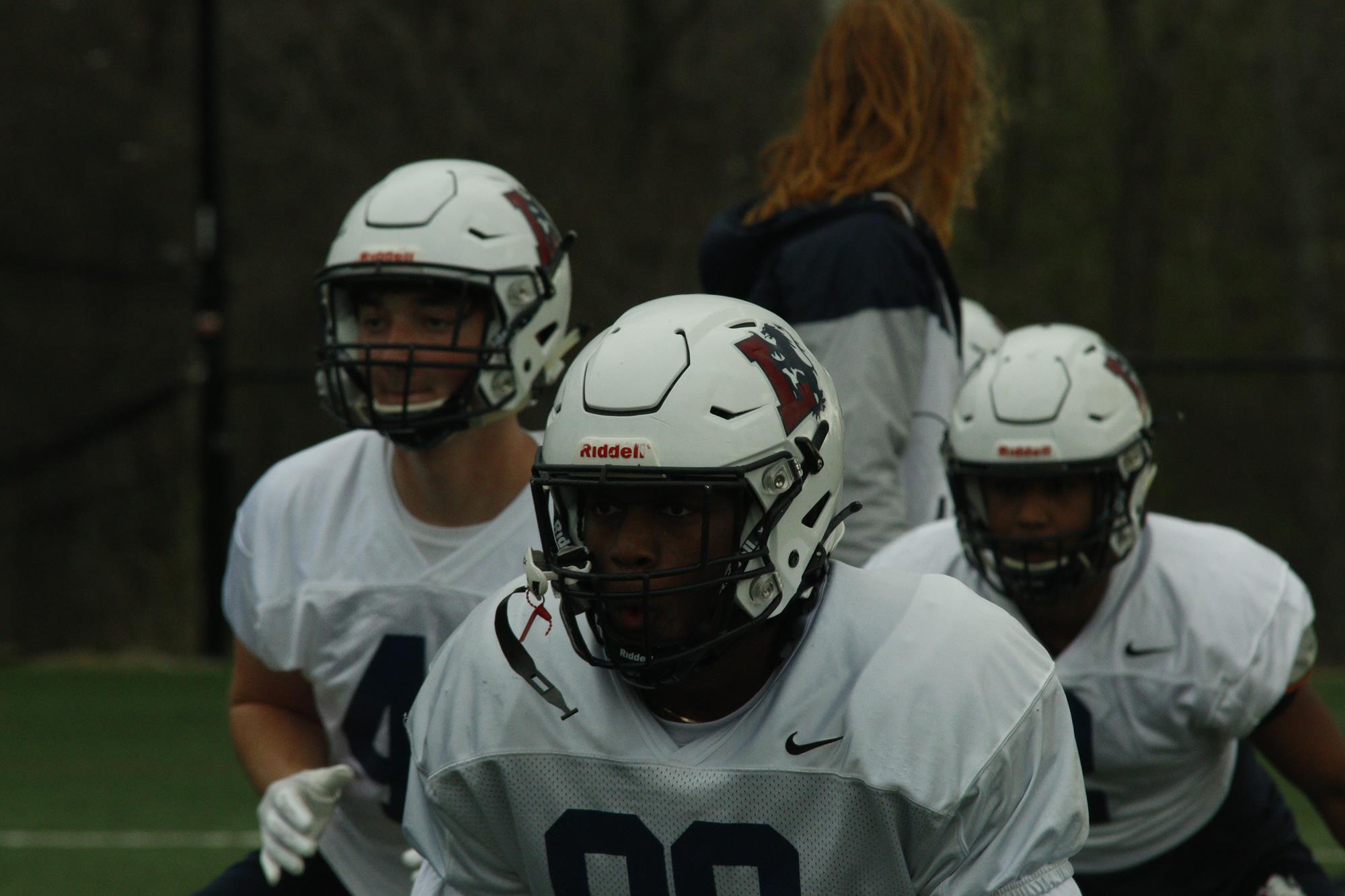 Scots football continues positive spring practices - Lyon College