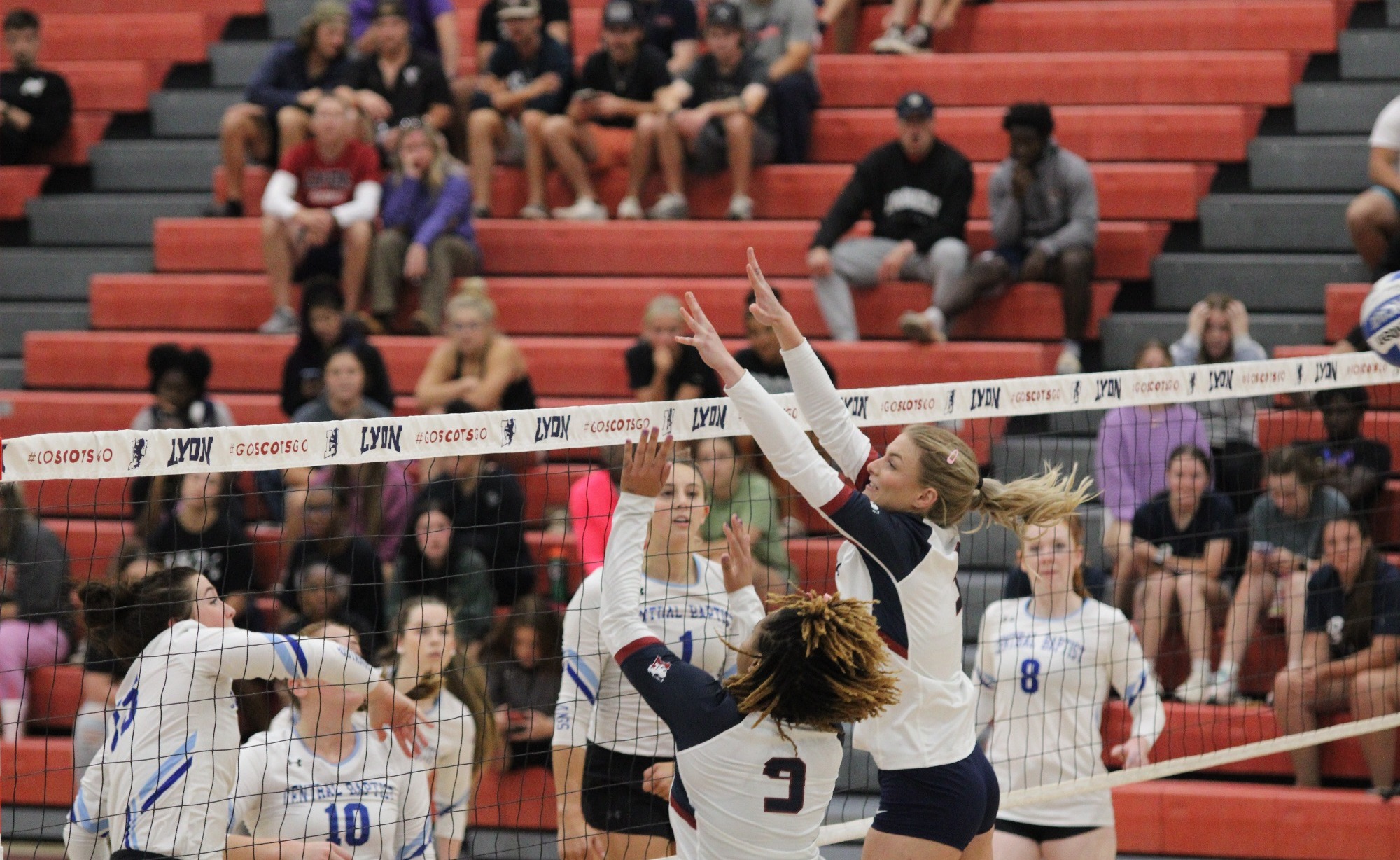 Lyon College volleyball defeats MUW 3-0 on Tuesday - Lyon College
