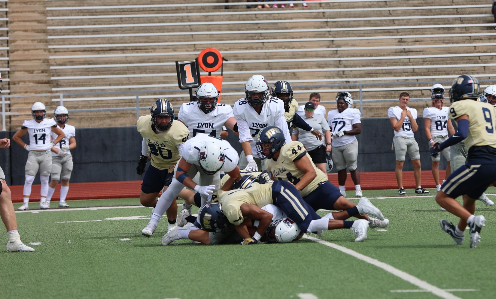 Scots football defeated at Howard Payne - Lyon College