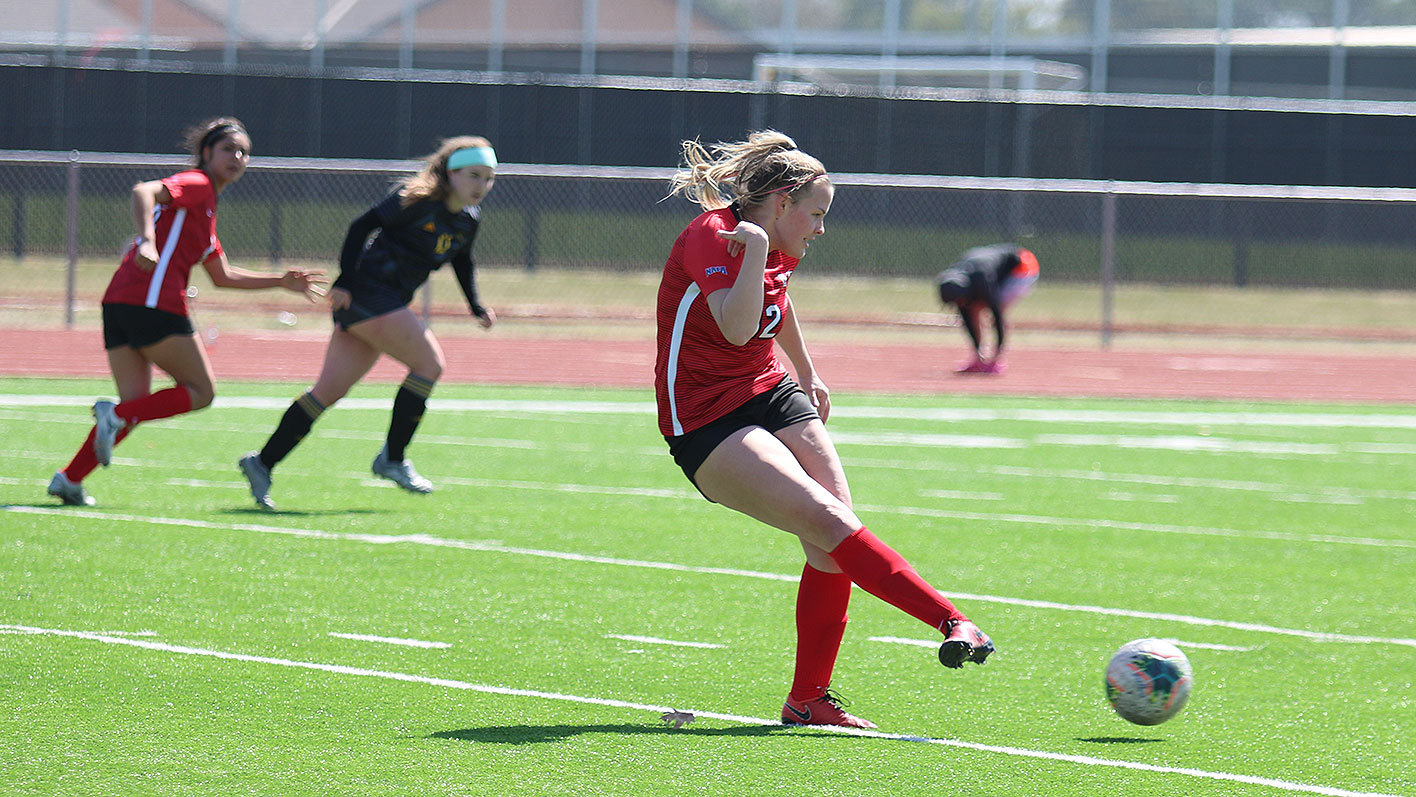 Emma Singleton - Women's Soccer - McPherson College Athletics