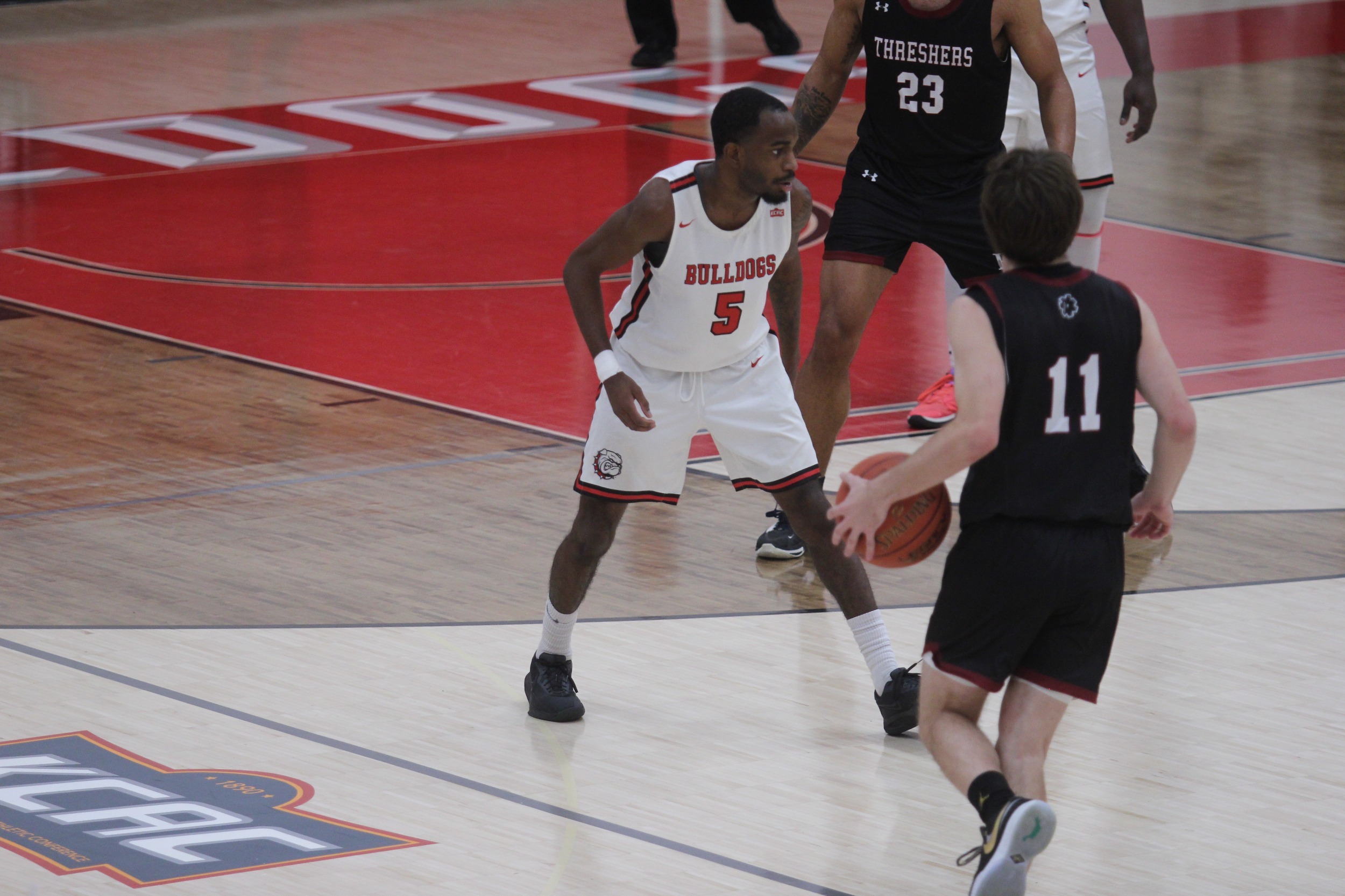 Men’s Basketball Bulldogs Take Down Sterling - McPherson College Athletics