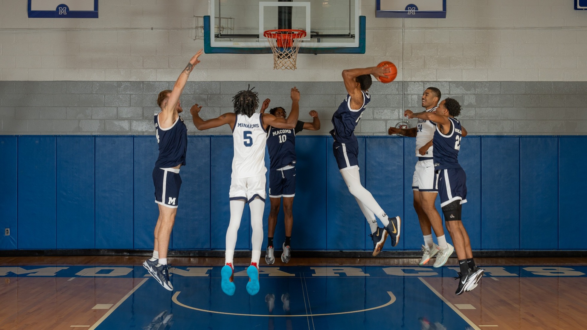 Tate MacKenzie - 2023-24 - Men's Basketball - Macomb Community College ...