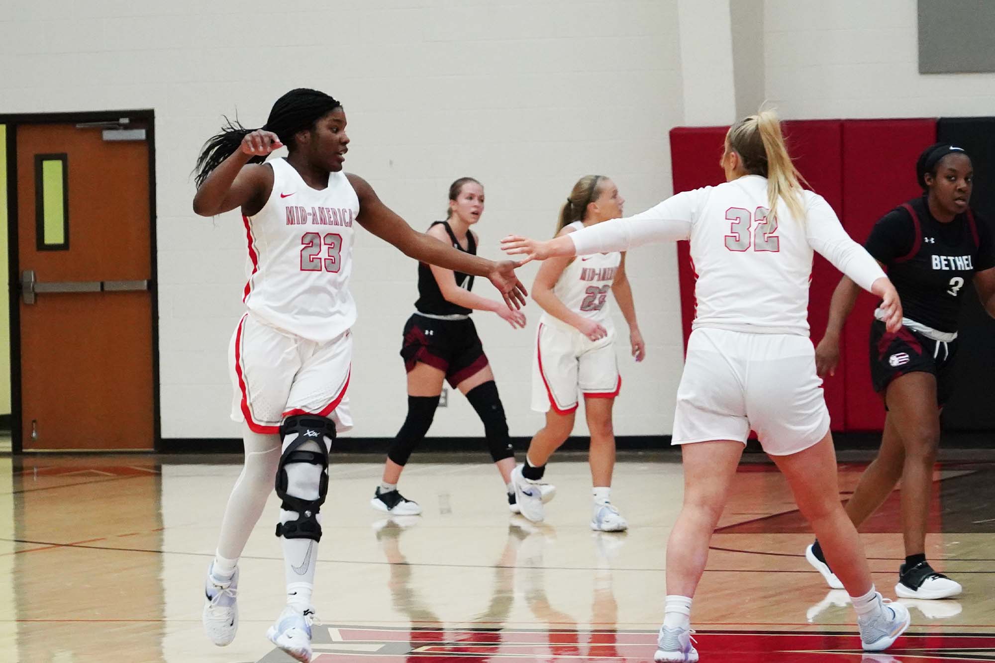 Ossyana Ozoani - 2021-22 - Women's Basketball - Mid-America Christian ...